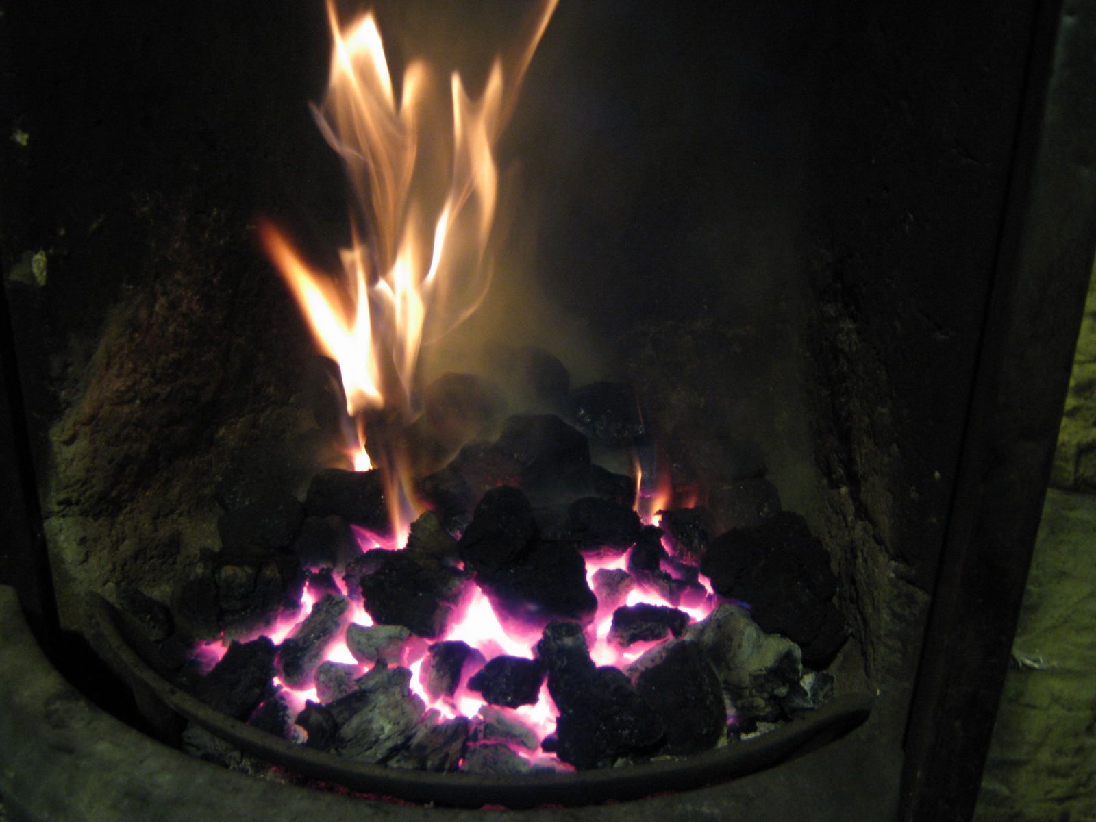 How to Light a Coal Fire : 7 Steps - Instructables
