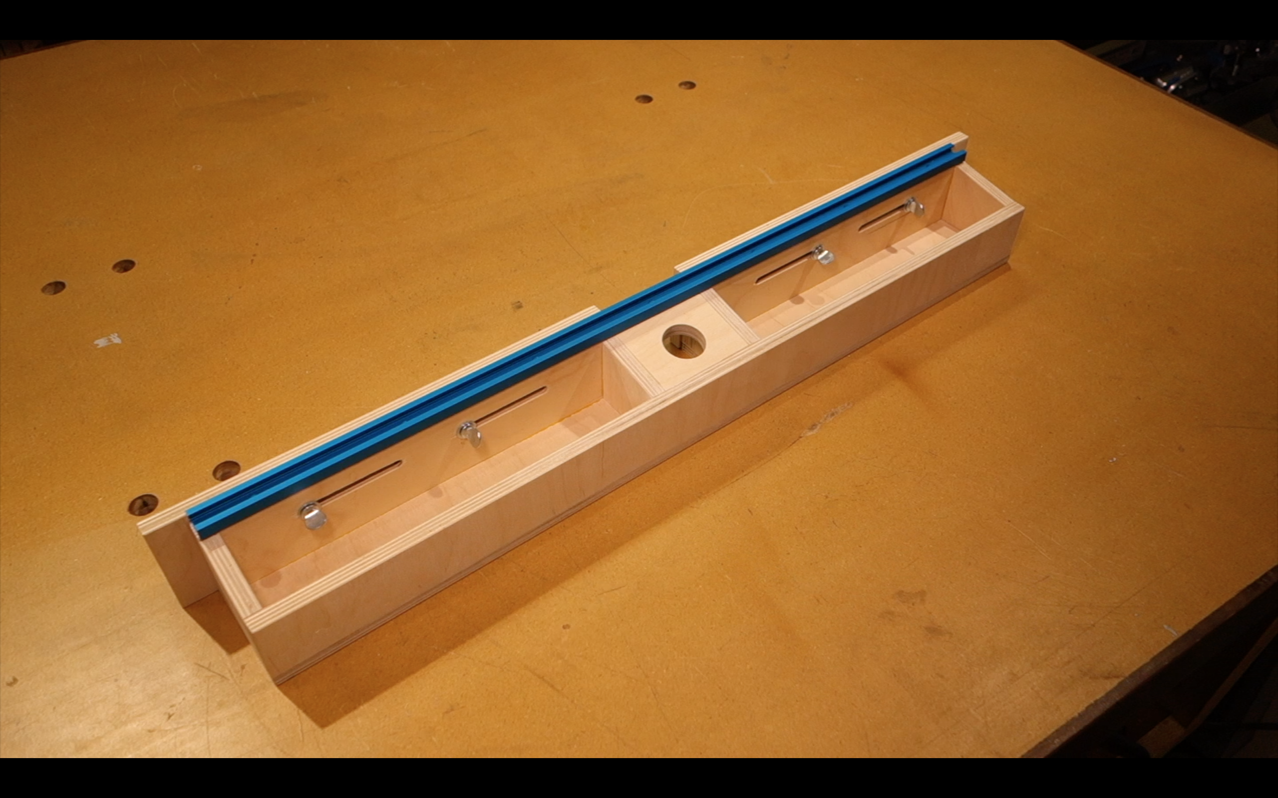 Make It - Adjustable Router Fence : 7 Steps (with Pictures) - Instructables