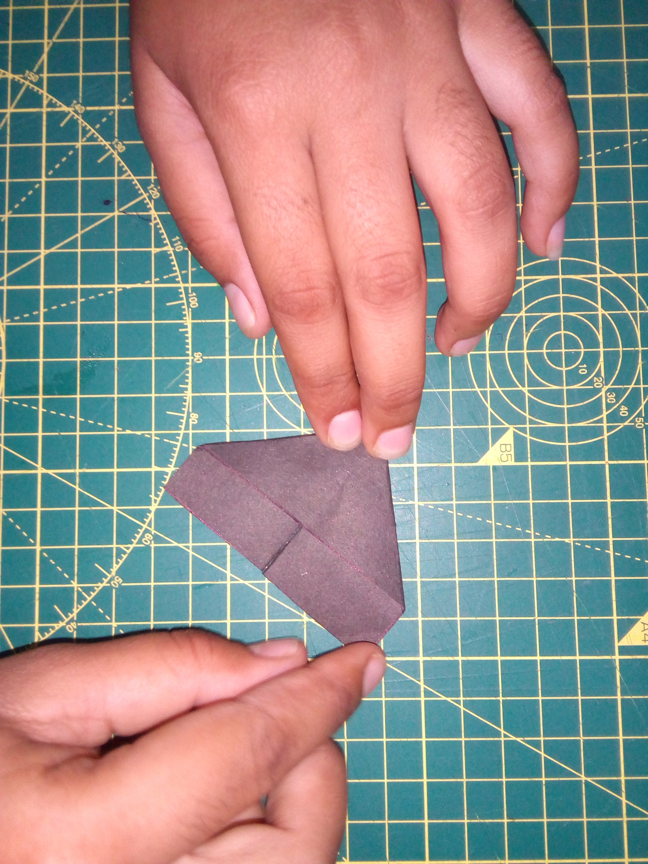 Origami Key Chain : 9 Steps (with Pictures) - Instructables