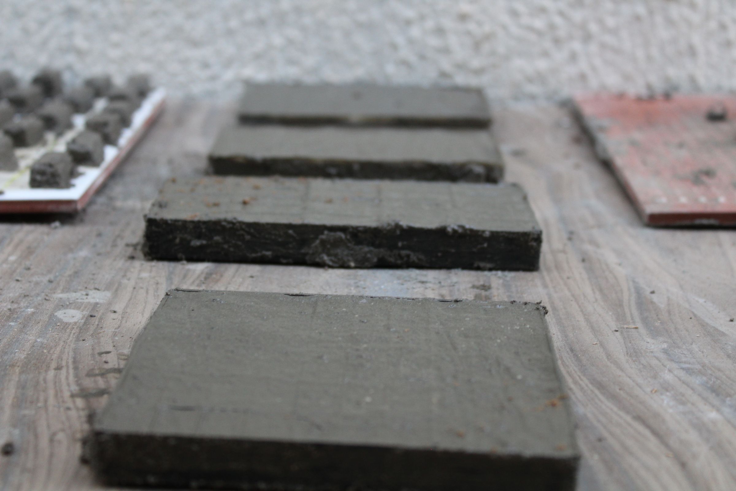 How to Make Mini Cement Bricks : 15 Steps - Instructables