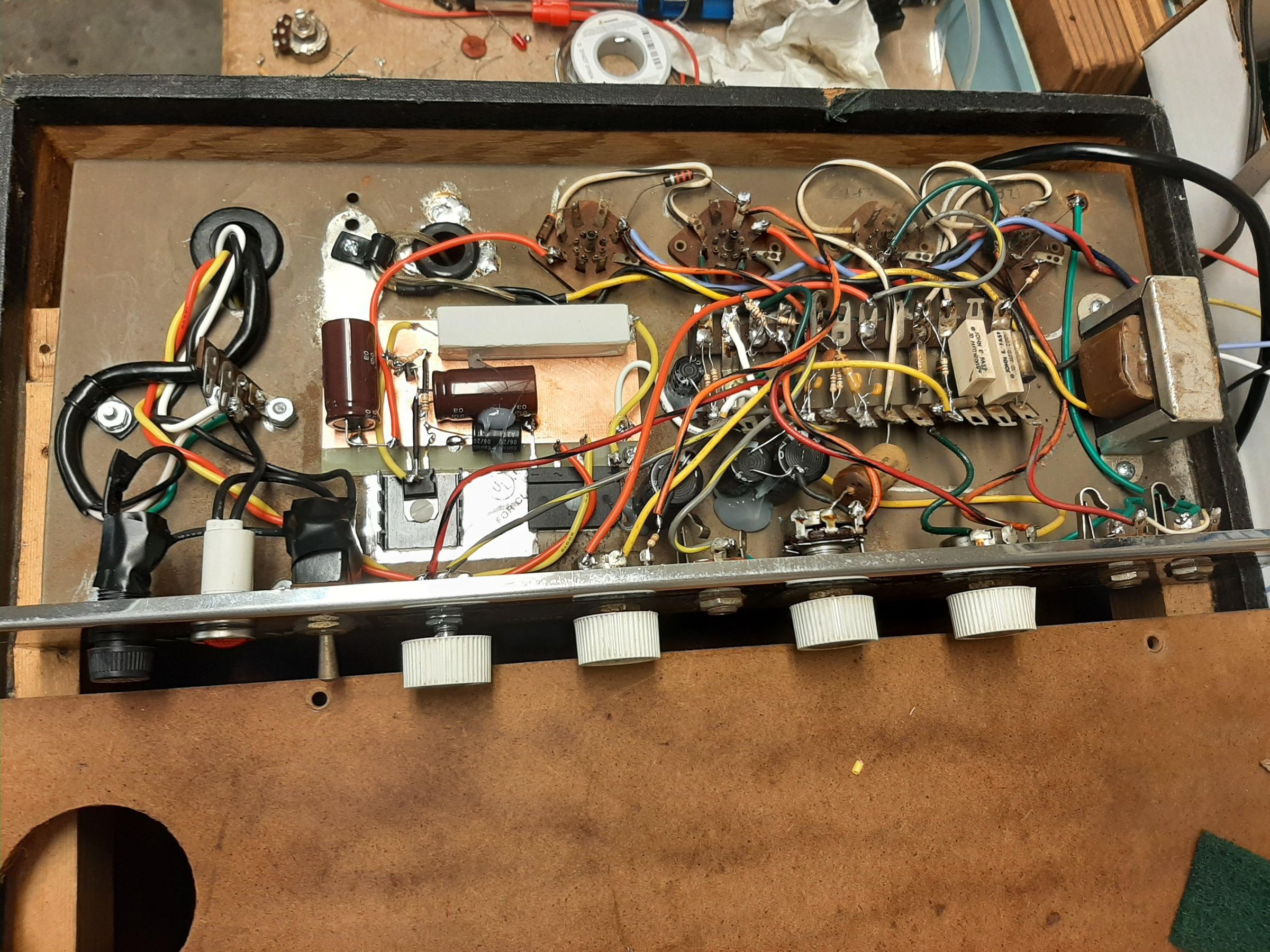 Isolation Transformer Upgrade for Old Guitar Amps : 11 Steps (with ...