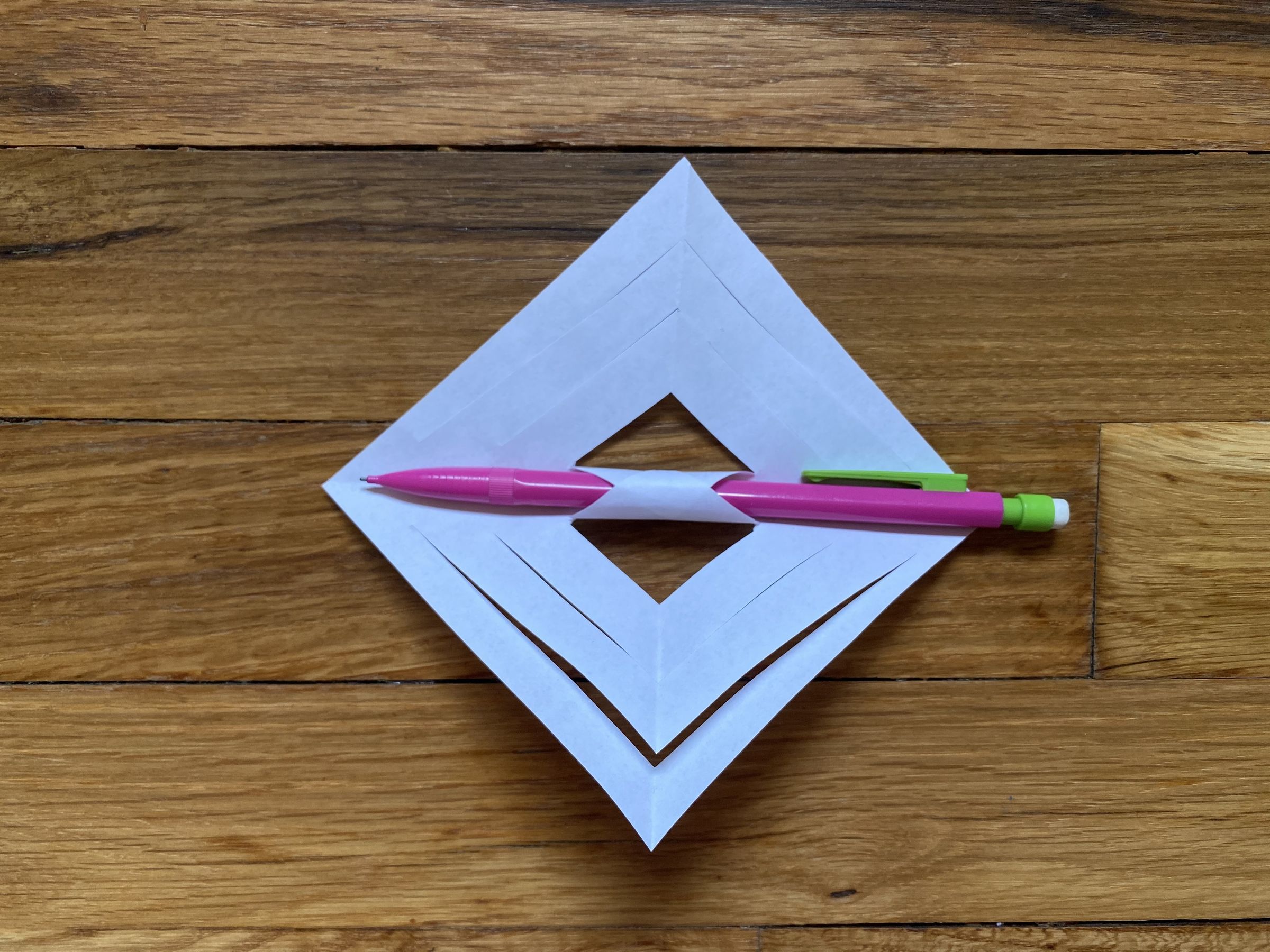 DIY 3D Paper Snowflake : 11 Steps (with Pictures) - Instructables