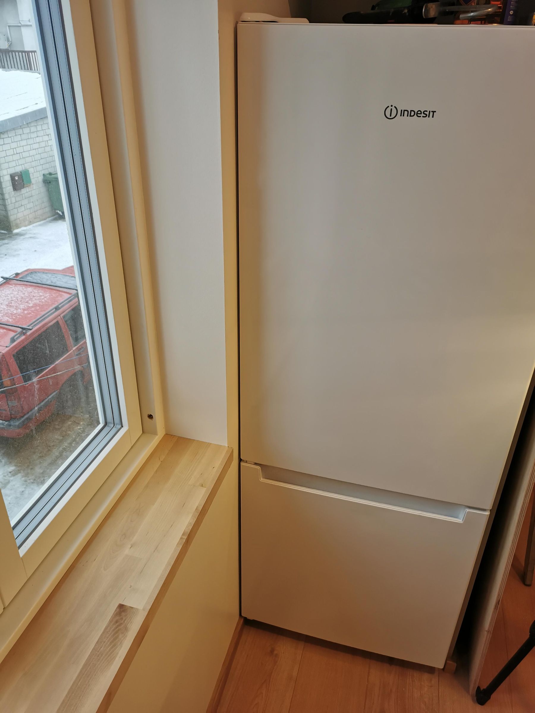 Wooden (Floating) Windowsills : 11 Steps (with Pictures) - Instructables
