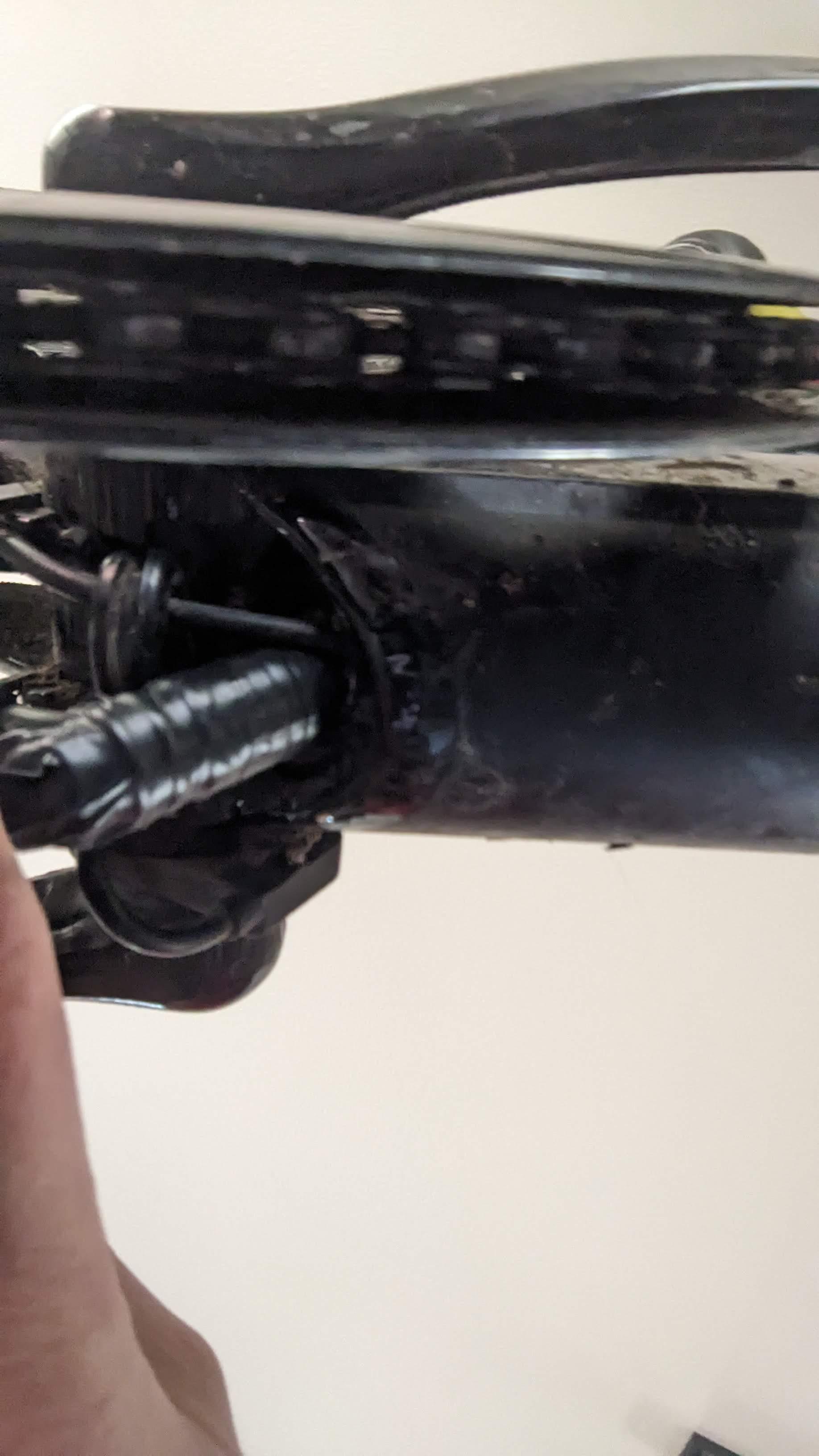 How to Install the Aventon Throttle Control Unit : 5 Steps - Instructables