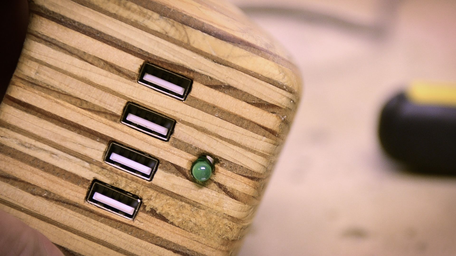 Concrete USB Charging Hub With Storage : 13 Steps (with Pictures ...