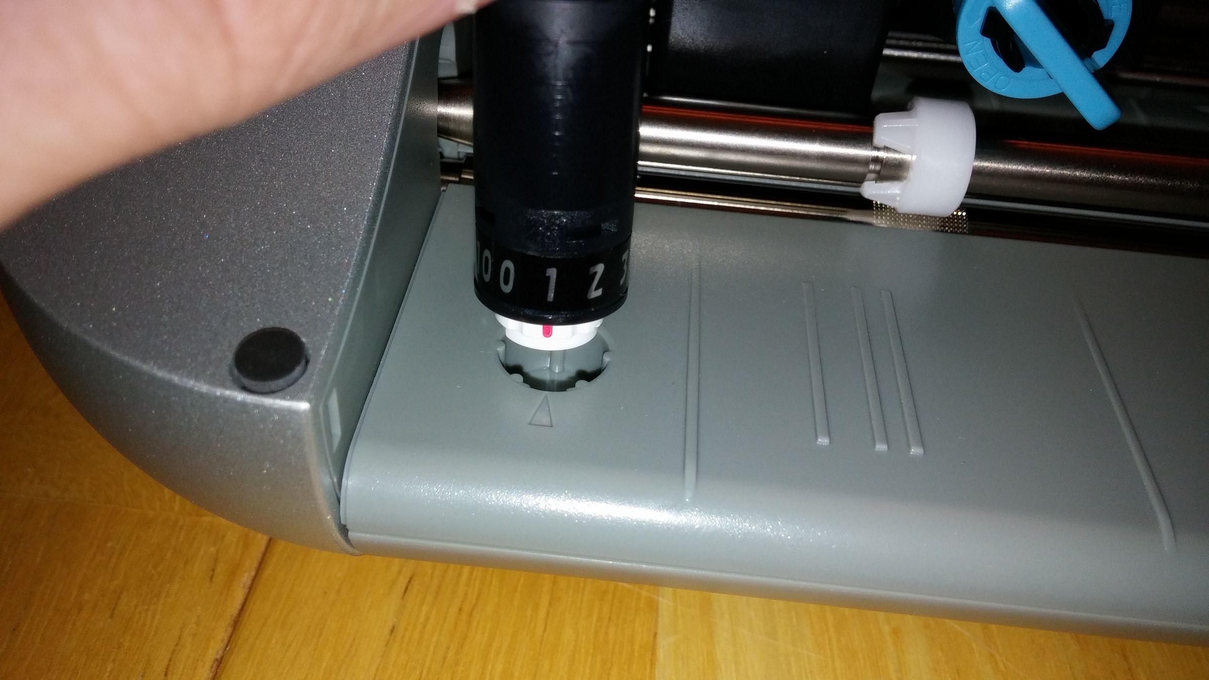 Custom Vinyl Window Decal : 7 Steps (with Pictures) - Instructables