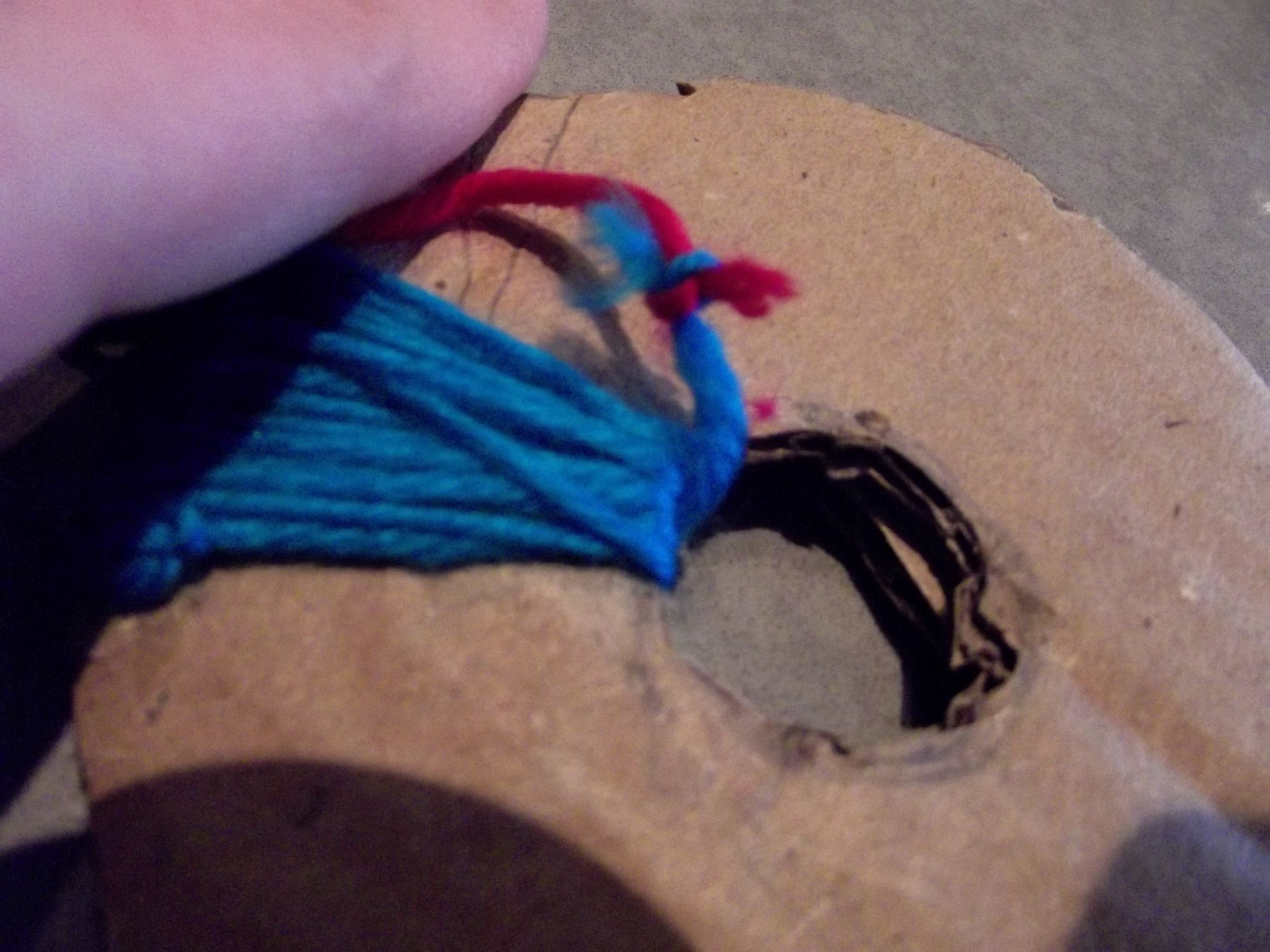 Pompom Puff Ball : 11 Steps - Instructables
