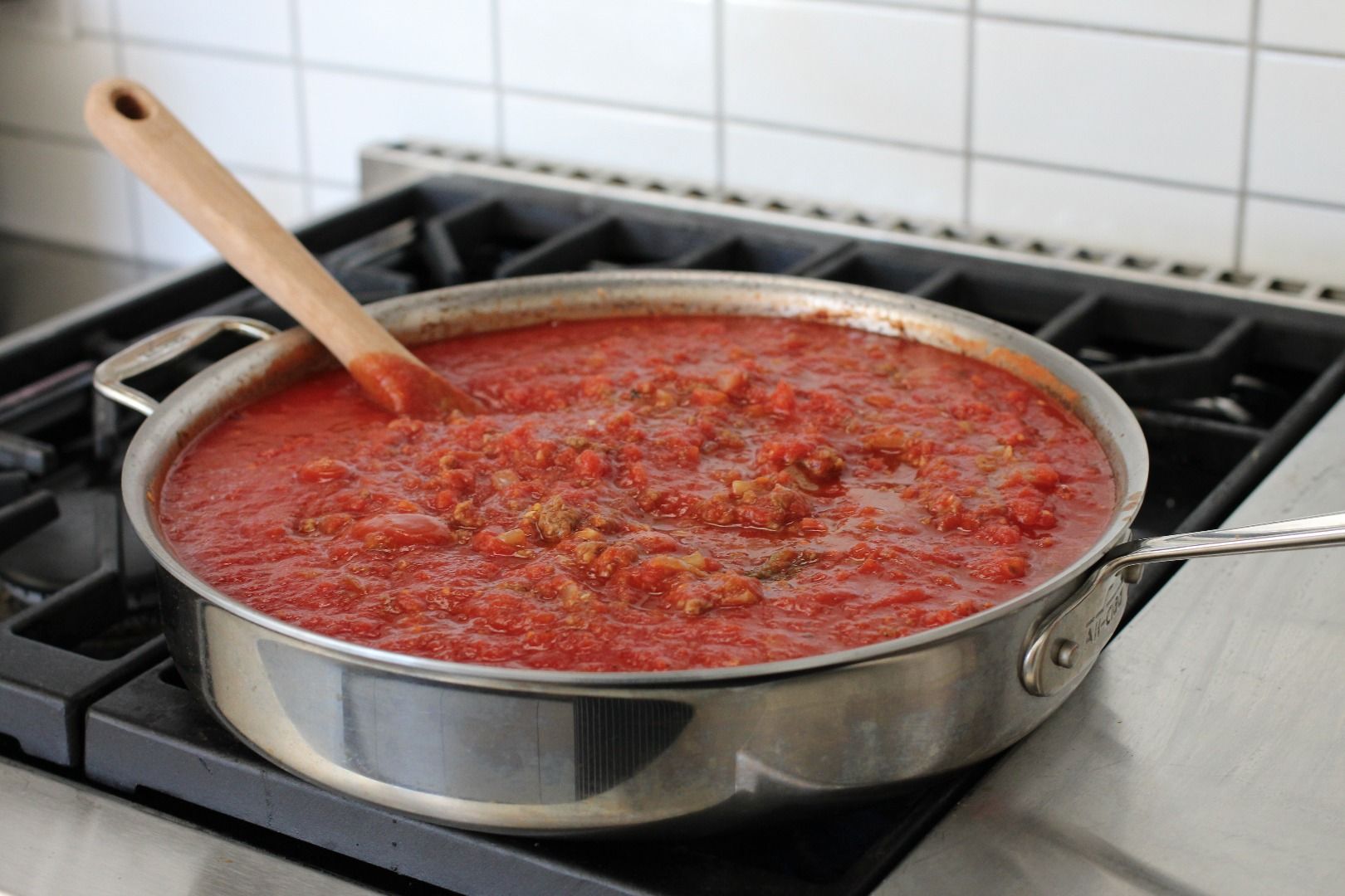 How to Make a Basic Lasagna : 7 Steps (with Pictures) - Instructables