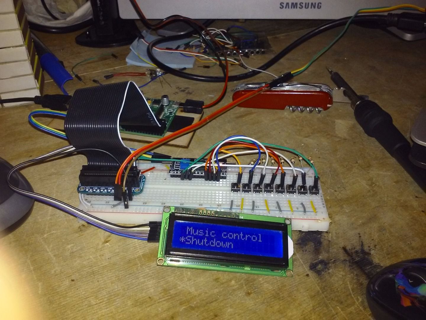 Raspberry Pi: Using 1$ I2C LCD Backpacks for 1602 Screens & Buttons ...
