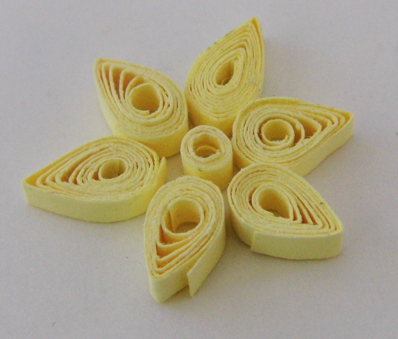 Handmade Paper Necklace : 13 Steps (with Pictures) - Instructables