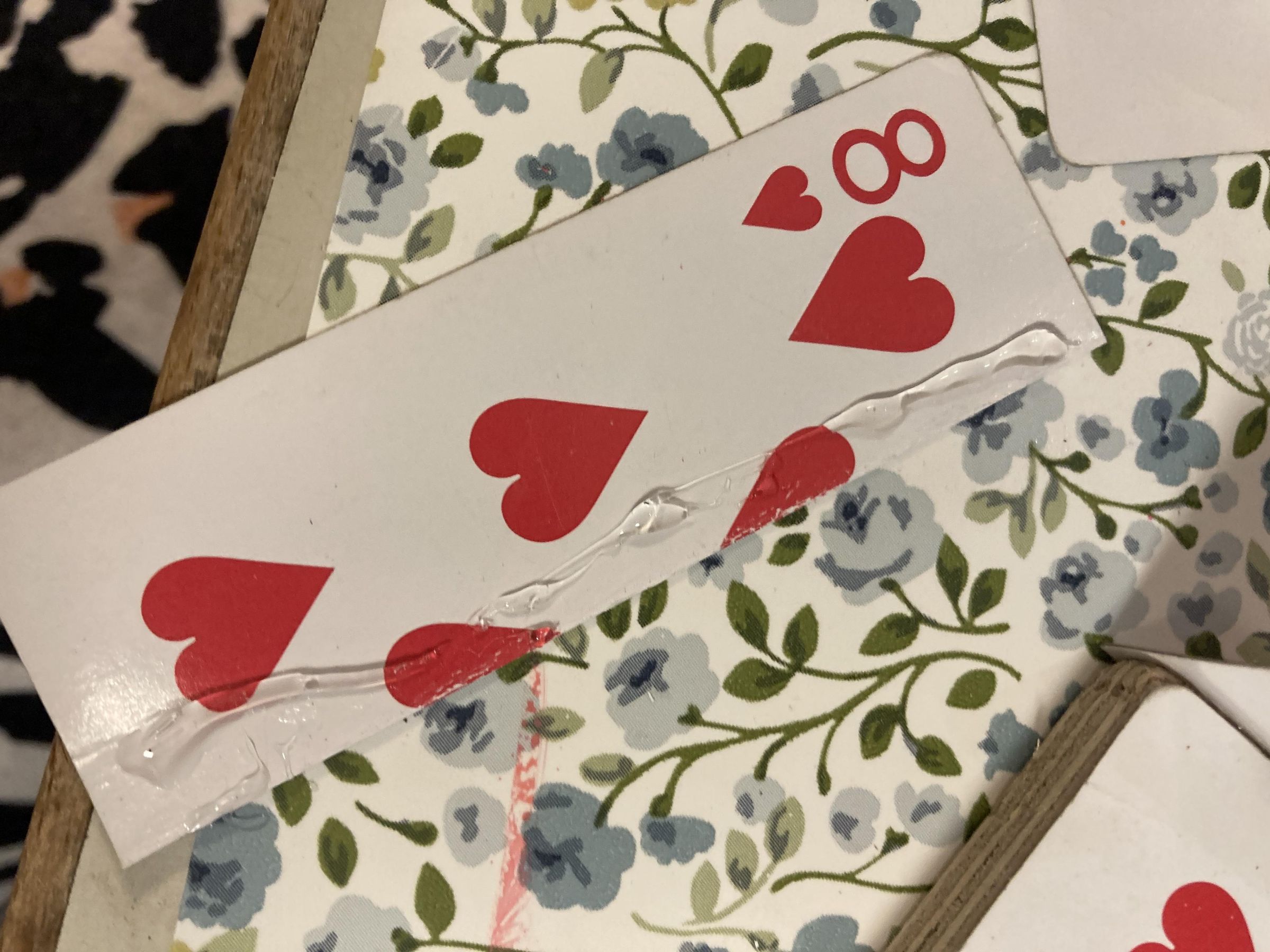 Tray Made Out of Cards : 6 Steps - Instructables