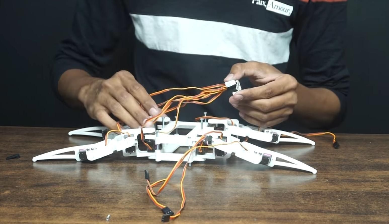 How to Make a WALKING SPIDER ROBOT at Home | 3D Printed Crawling Robot ...