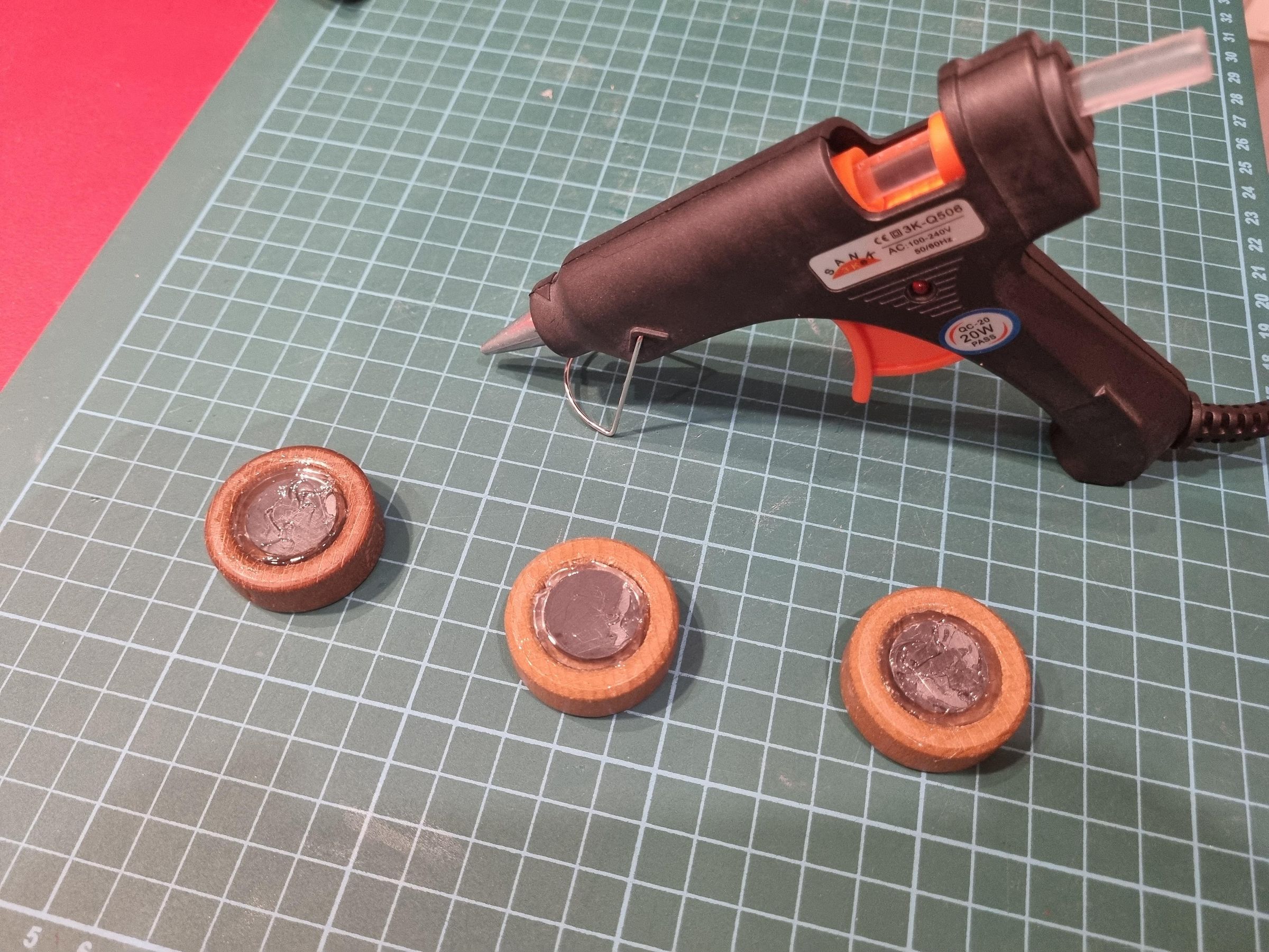 Monkey Magnet : 7 Steps - Instructables