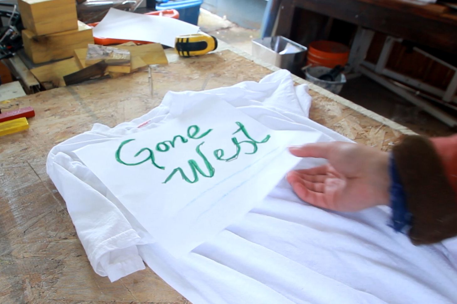 DIY How to Paint T-shirts : 6 Steps (with Pictures) - Instructables