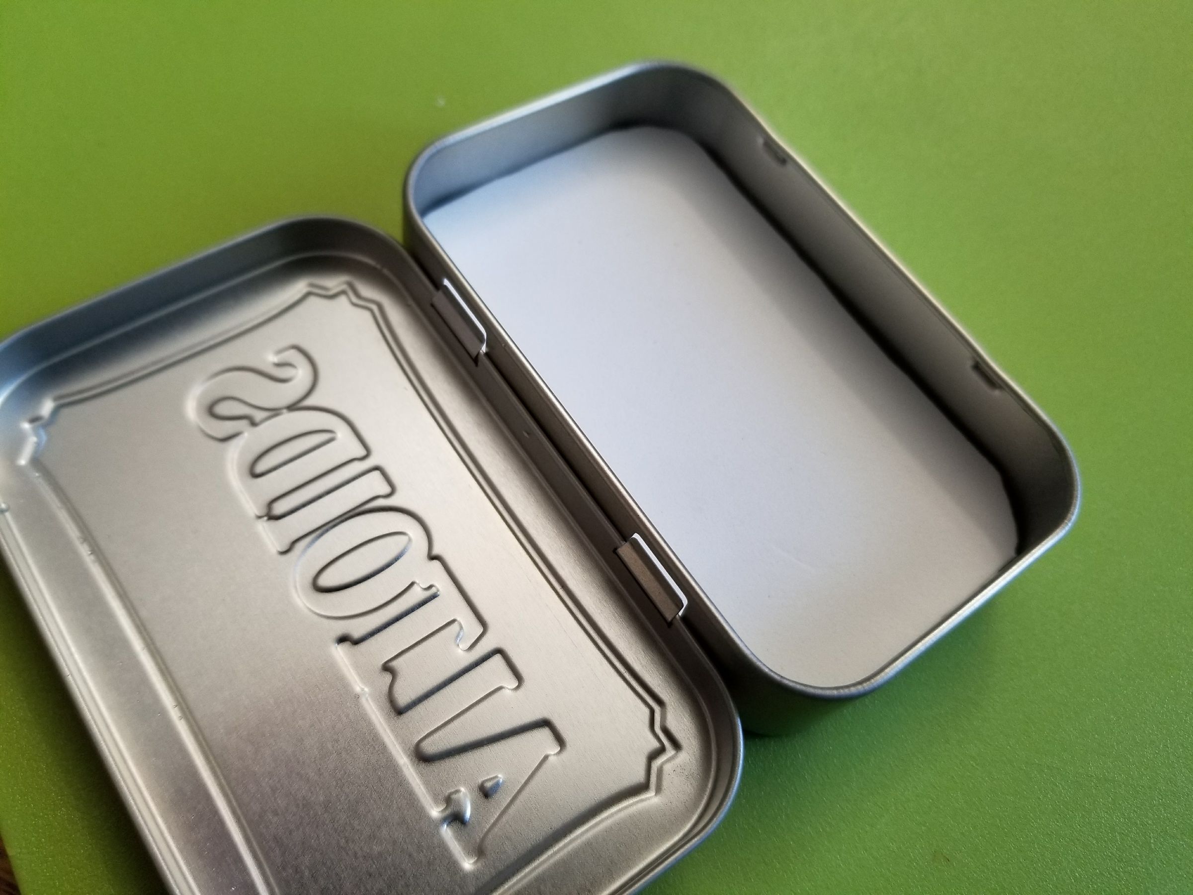 Altoids Tin Fly Box : 14 Steps (with Pictures) - Instructables