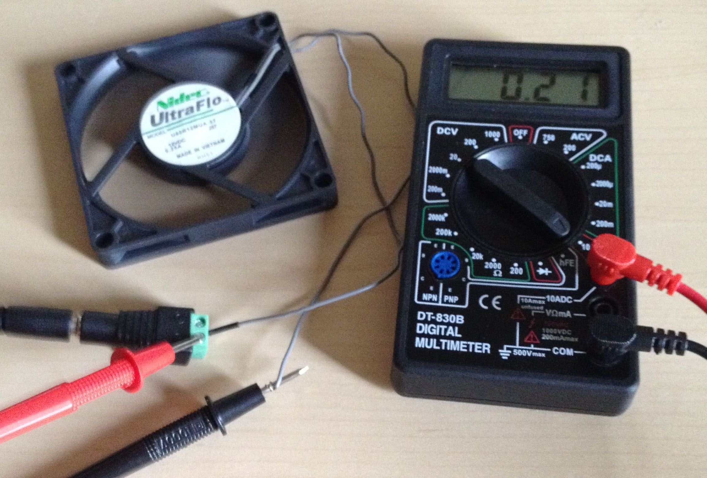 How to Use a Cheap 3$ Multimeter to Test Voltage or Amperage ...