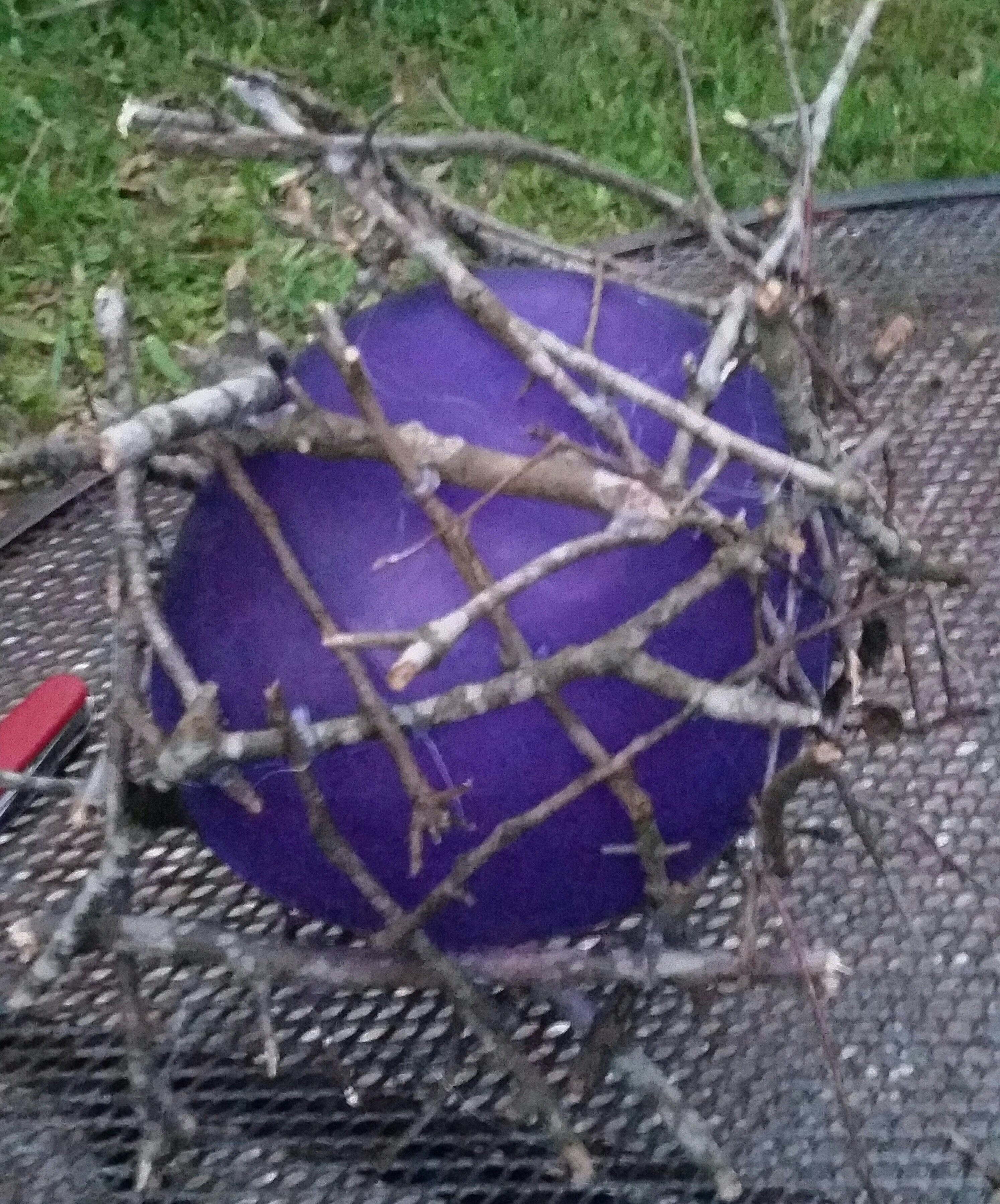 Stick Ball Decoration : 4 Steps (with Pictures) - Instructables