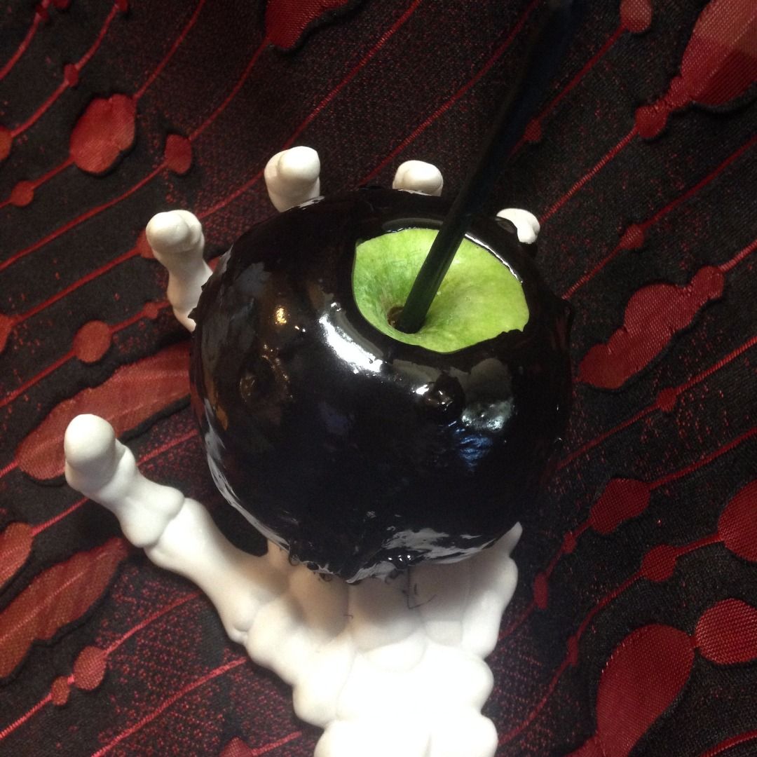 Caramel Poison Apples : 4 Steps (with Pictures) - Instructables