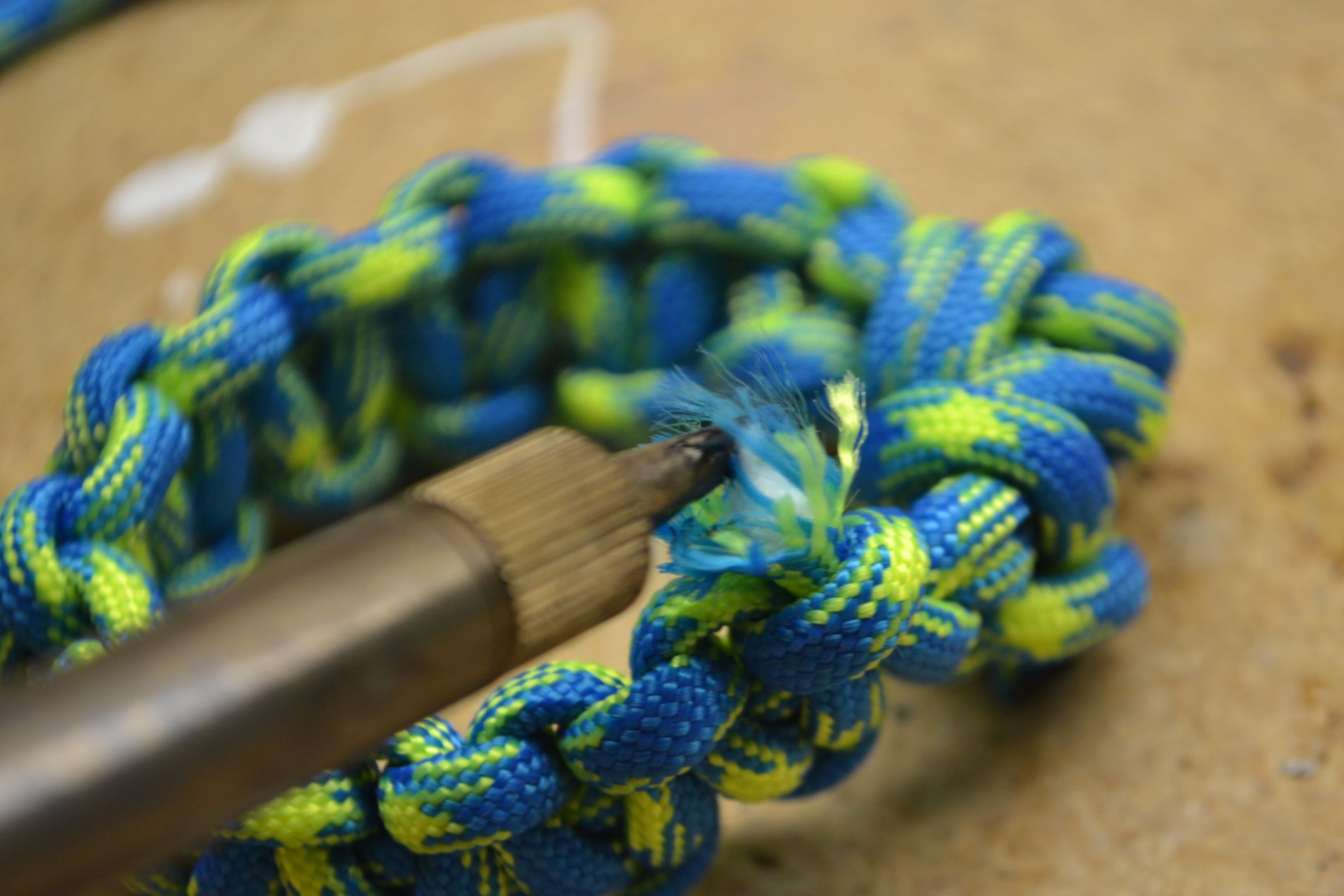 The Best Easiest Paracord Bracelet Without a Buckle : 10 Steps ...
