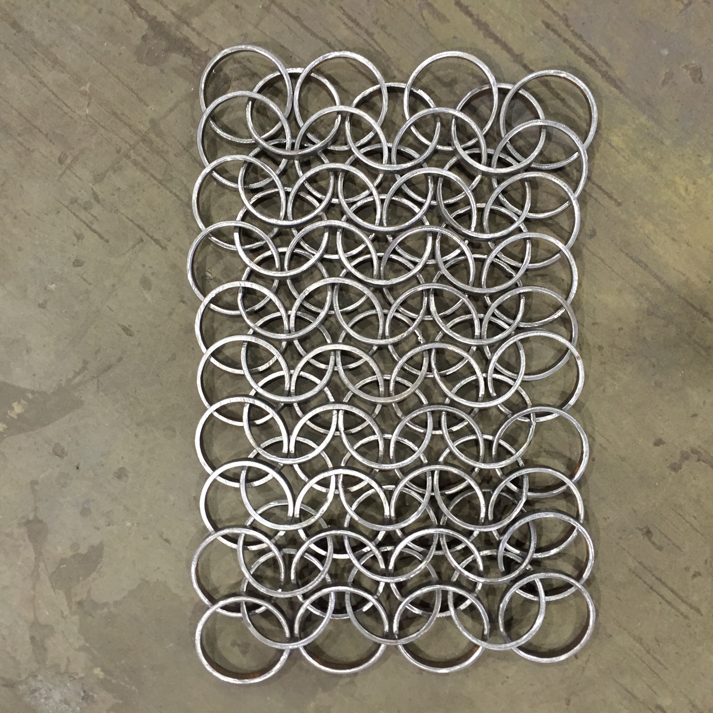 Giant Chainmaille : 14 Steps (with Pictures) - Instructables