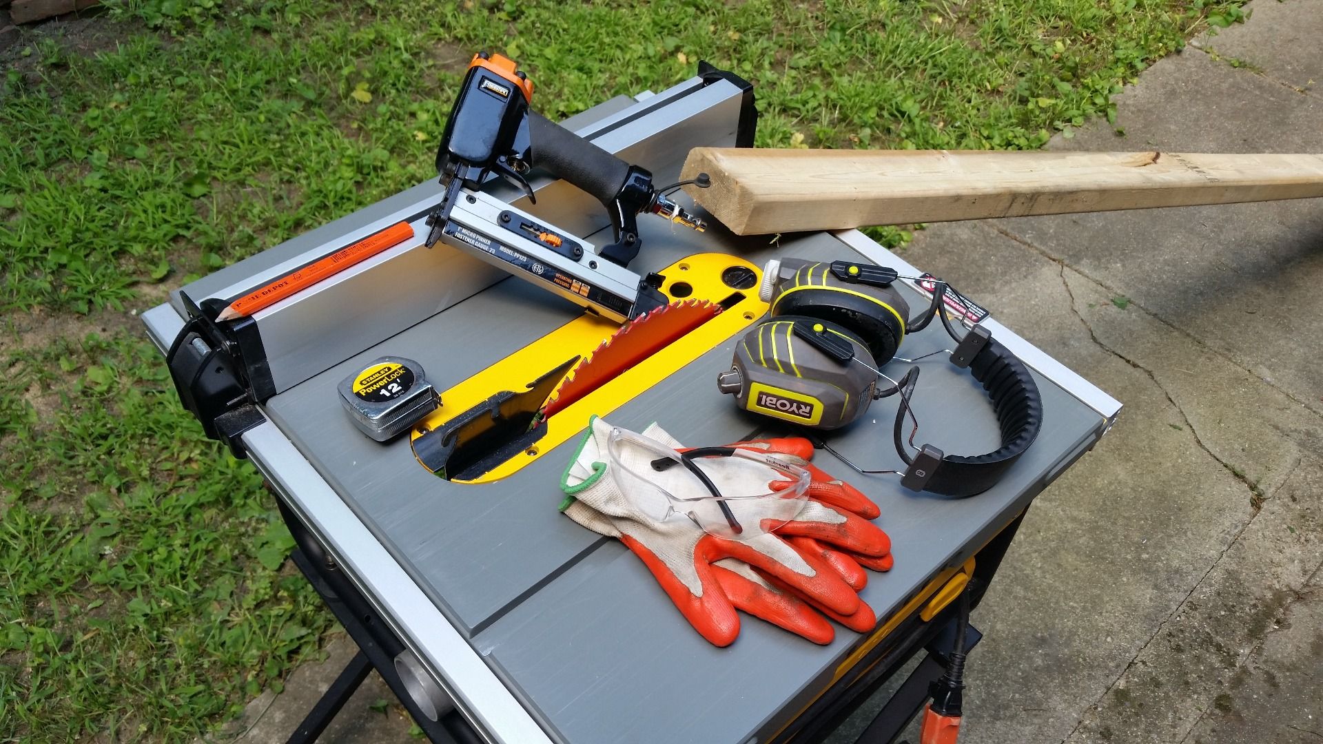 How to Make an $11 Crate With a $3 2x4 : 12 Steps (with Pictures ...