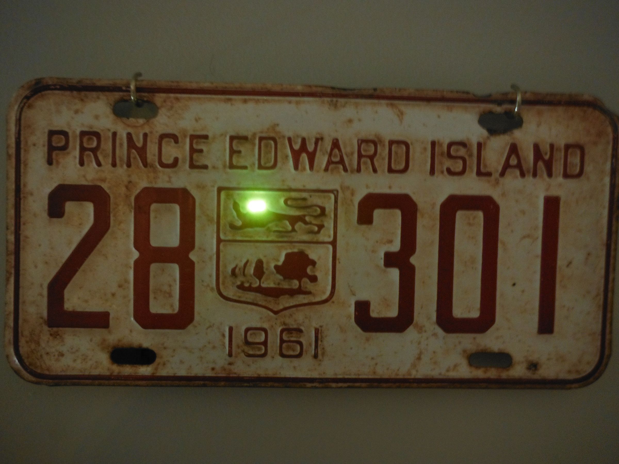 Make a Cool/Creepy License Plate Decoration! : 3 Steps - Instructables