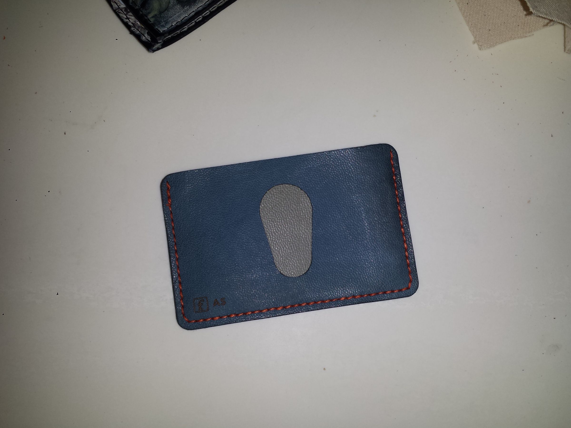 Custom Thin Wallet Kit : 16 Steps (with Pictures) - Instructables