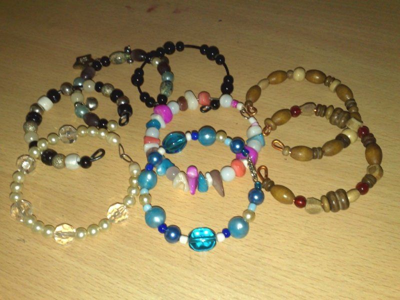 DIY Easy Bracelets - Instructables