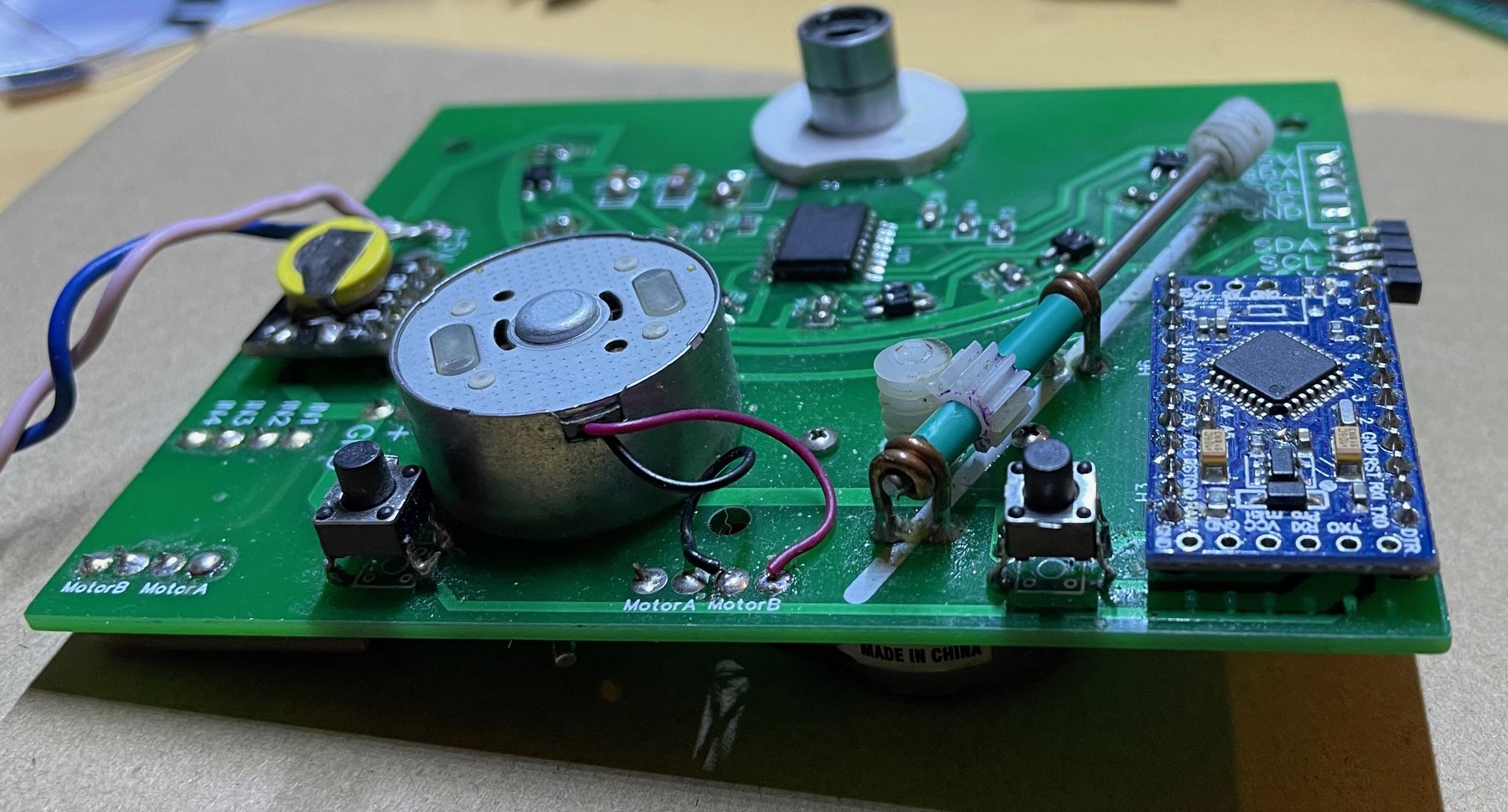 Big Wall Clock Made of Recycled Materials : 6 Steps (with Pictures ...