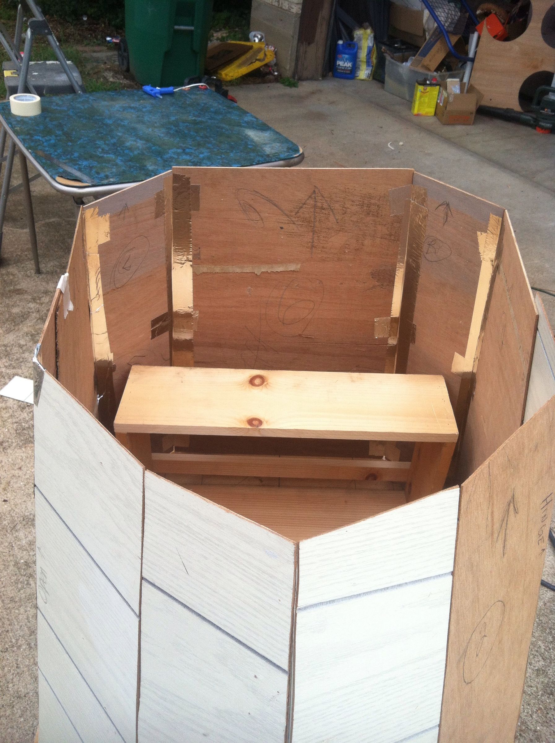 Dr Who Dalek Costume : 5 Steps - Instructables
