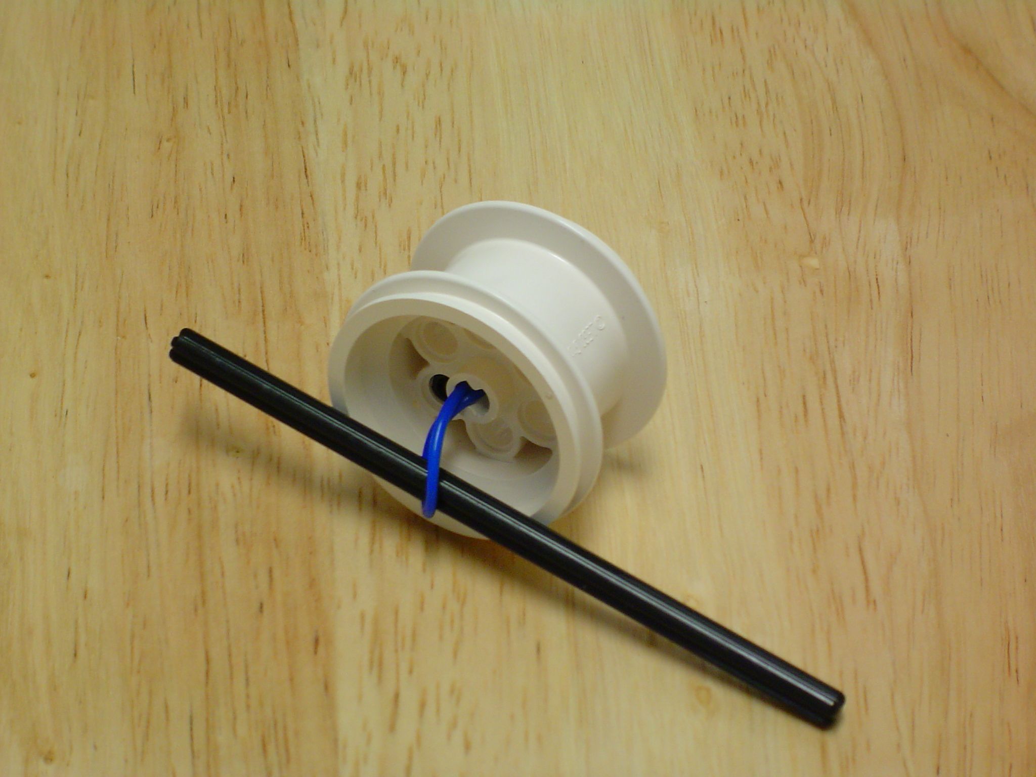 Simple LEGO Toys: Tank Wheel : 4 Steps - Instructables