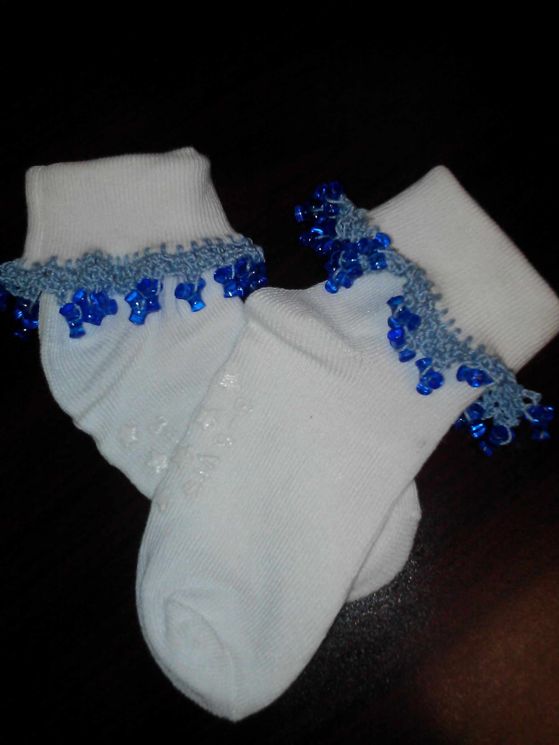 Crocheted Trimmed Socks : 8 Steps (with Pictures) - Instructables