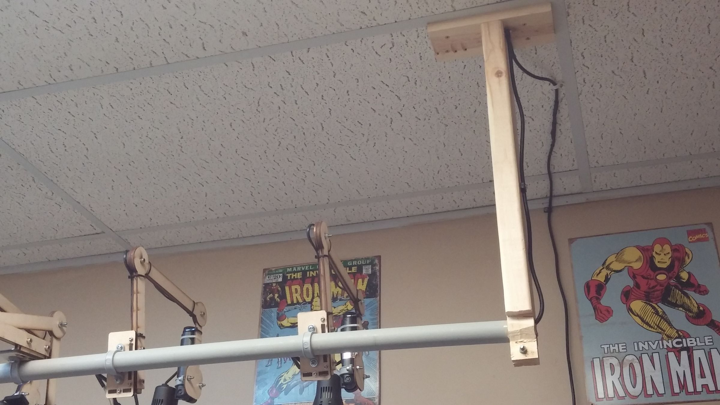 PVC Articulating Lights Mount : 7 Steps (with Pictures) - Instructables