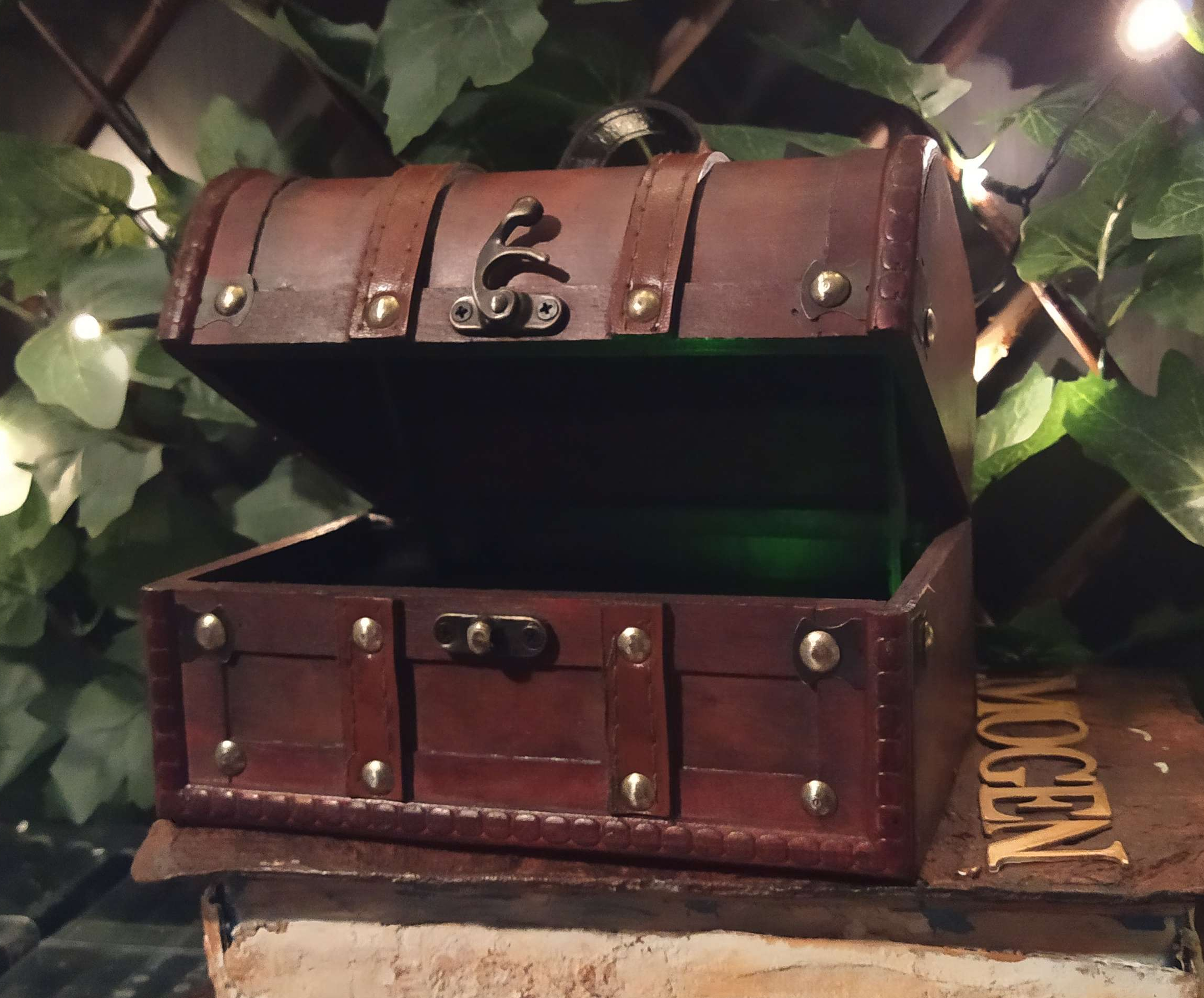 Mimic Chest : 5 Steps - Instructables