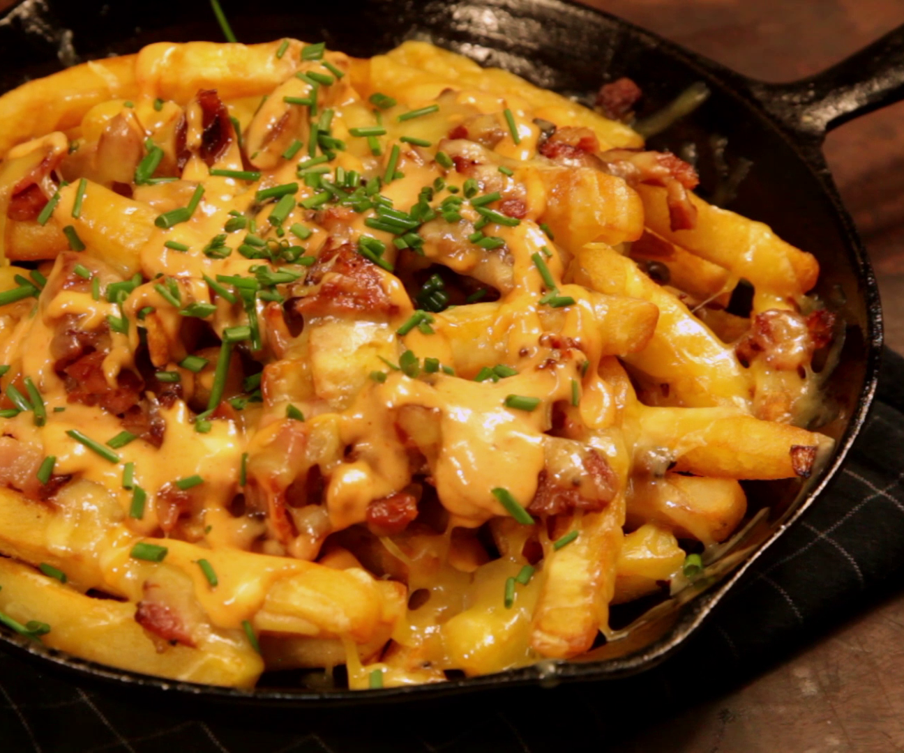 How to Cook Loaded Fries : 7 Steps (with Pictures) - Instructables