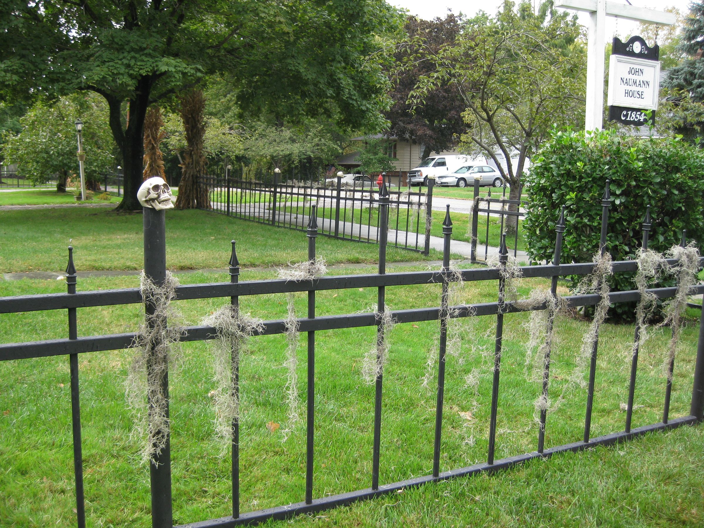 Halloween Cemetery Fence : 15 Steps (with Pictures) - Instructables