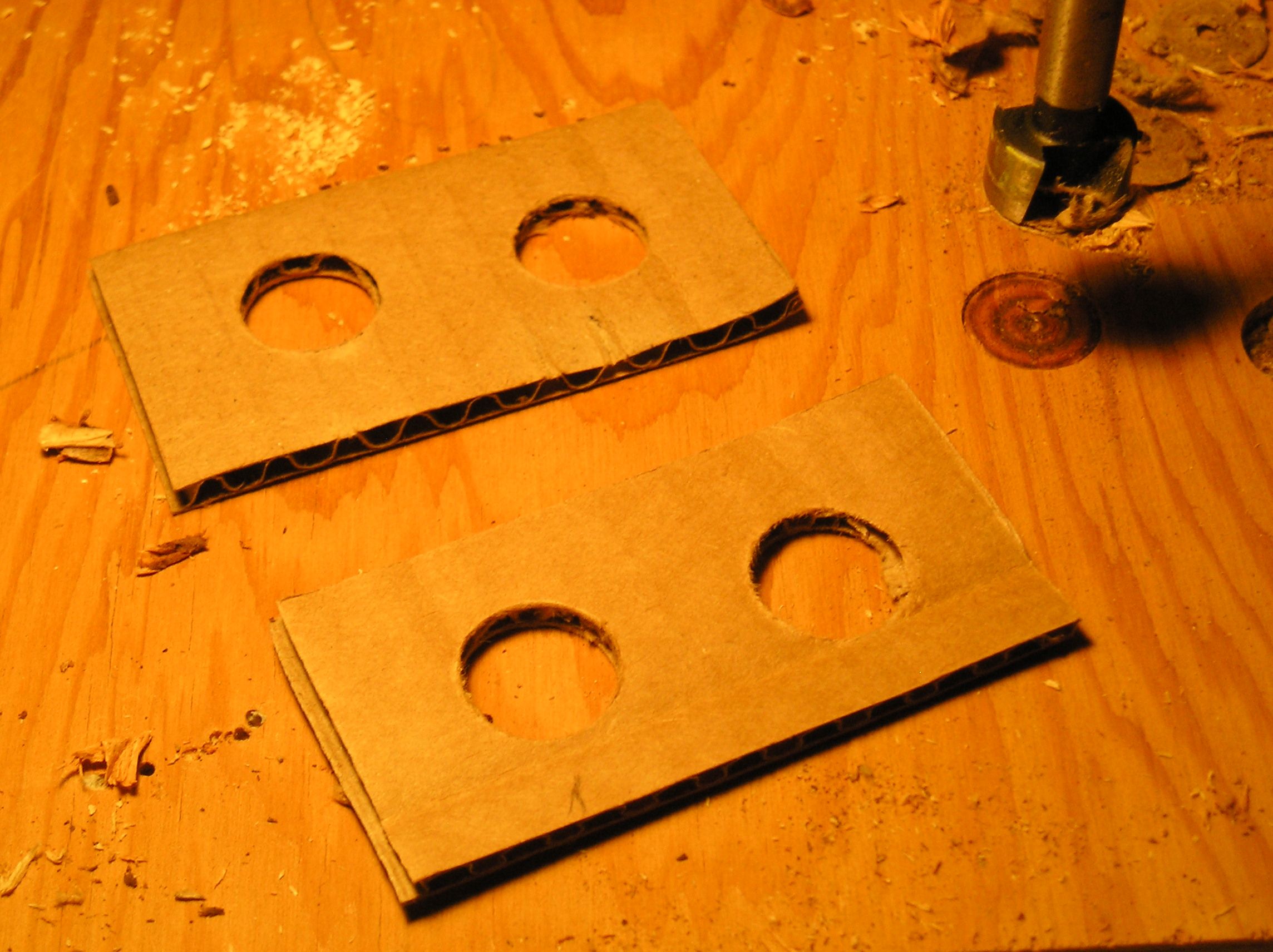 A Belt and Holster Made of Cardboard : 10 Steps - Instructables