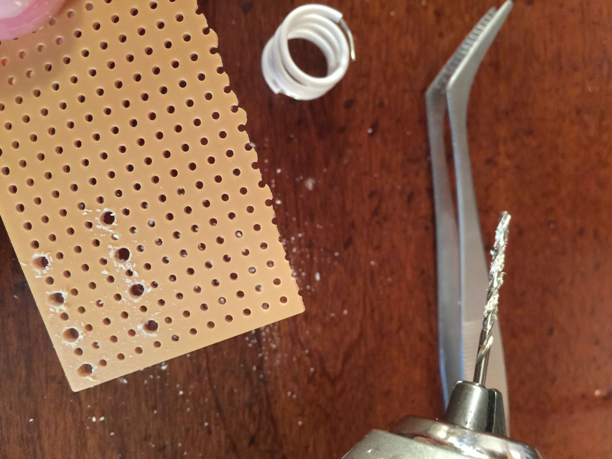 ATTiny EMF Detector : 6 Steps (with Pictures) - Instructables