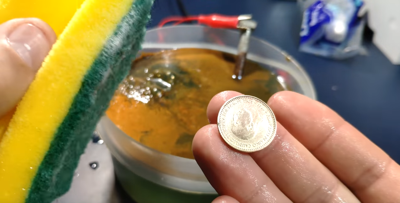 How to Clean Coins With Electrolysis : 6 Steps (with Pictures ...