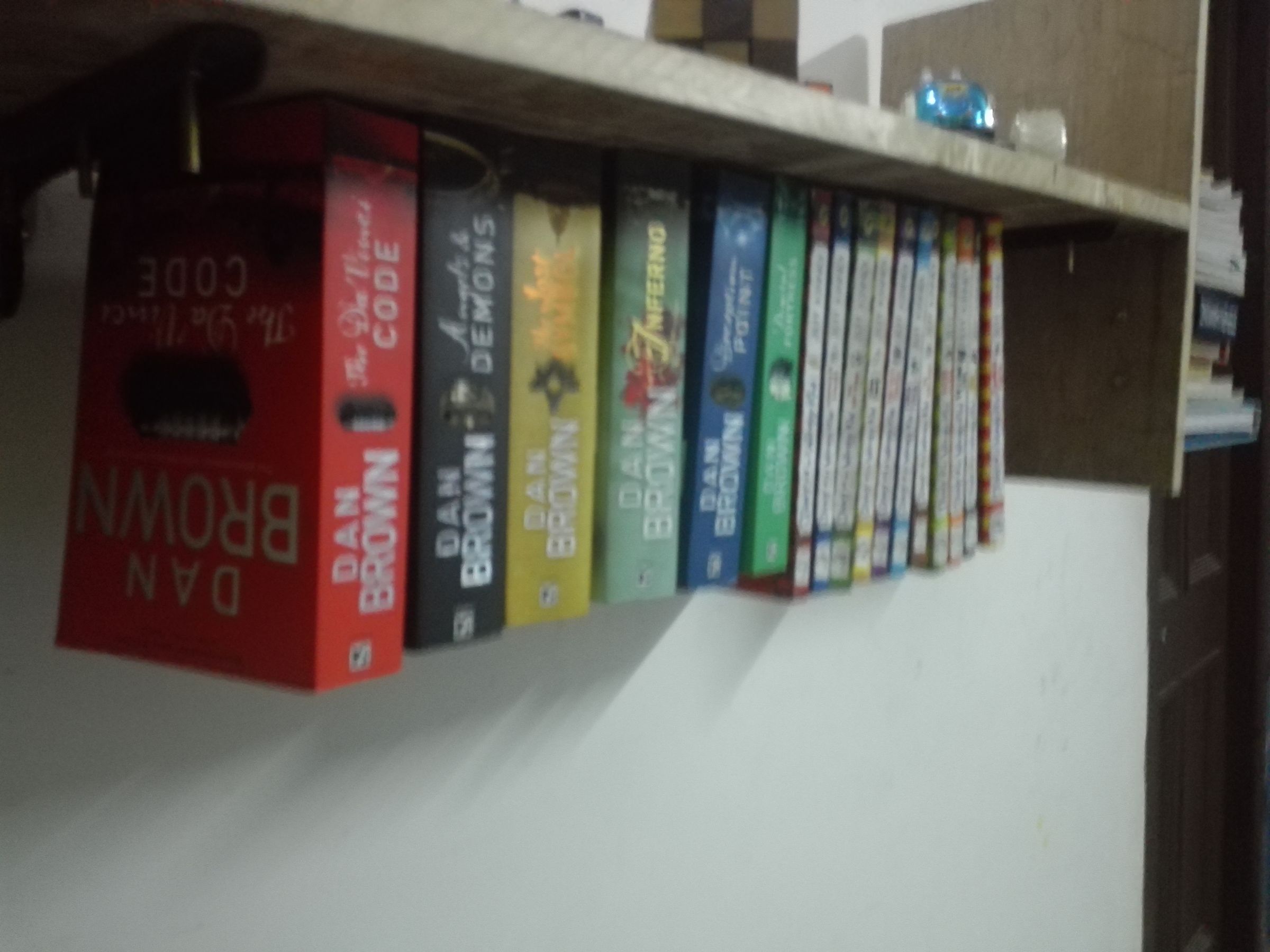 THE OMG BOOKSHELF!!! : 6 Steps (with Pictures) - Instructables