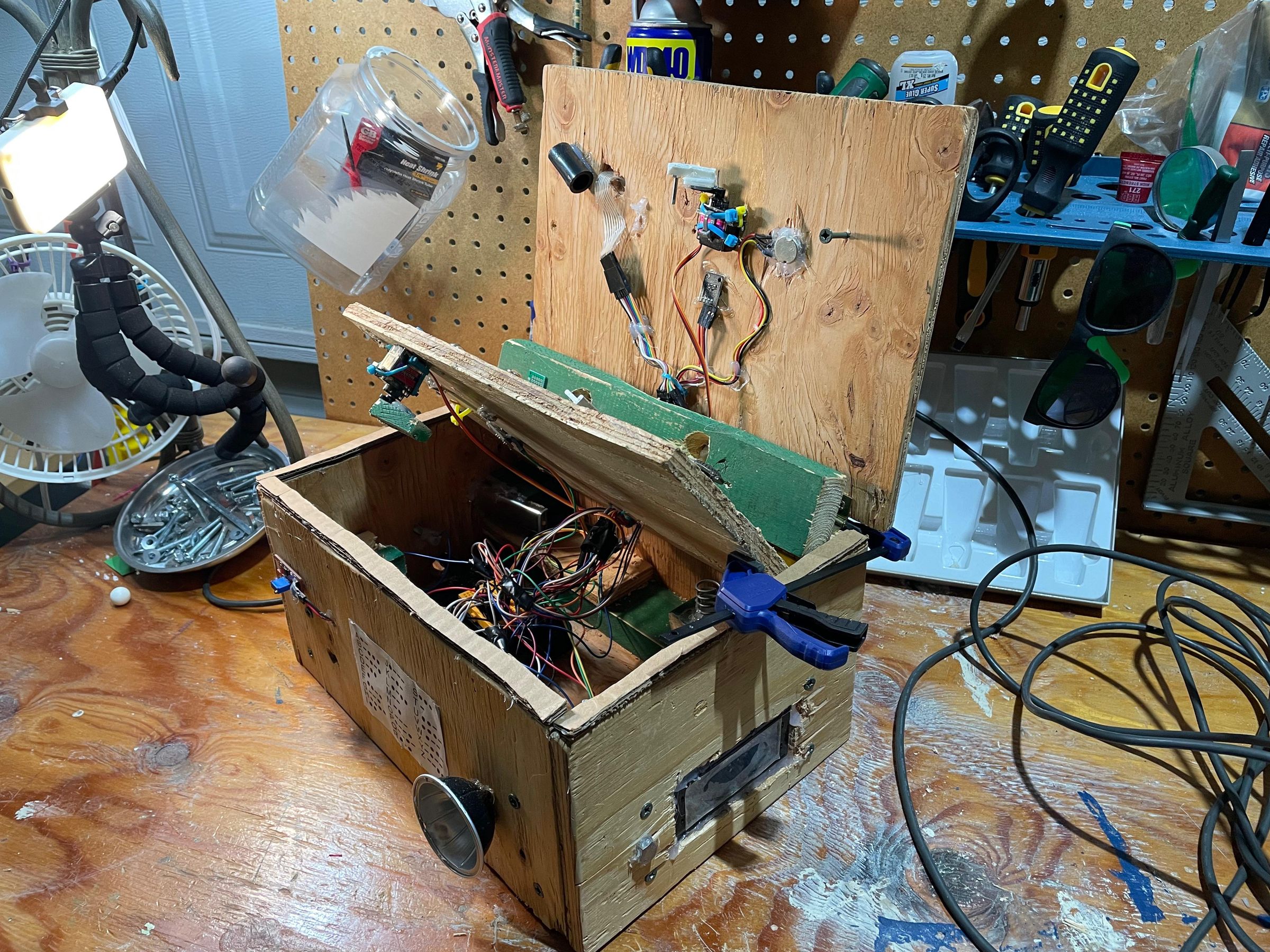 The Ultimate Electronic Puzzle Box : 11 Steps - Instructables