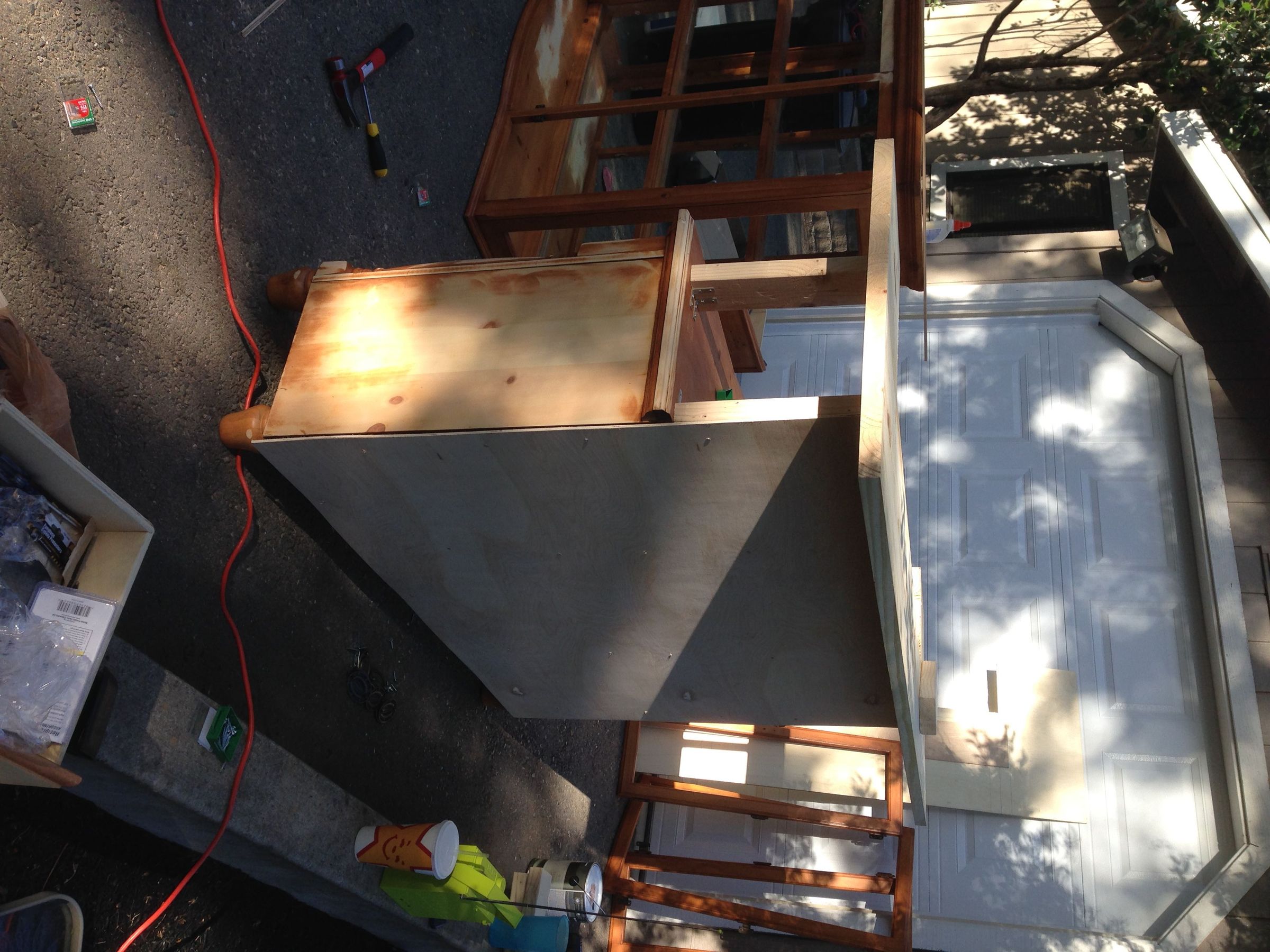 Hutch Re-purposed to a BAR DIY : 13 Steps (with Pictures) - Instructables