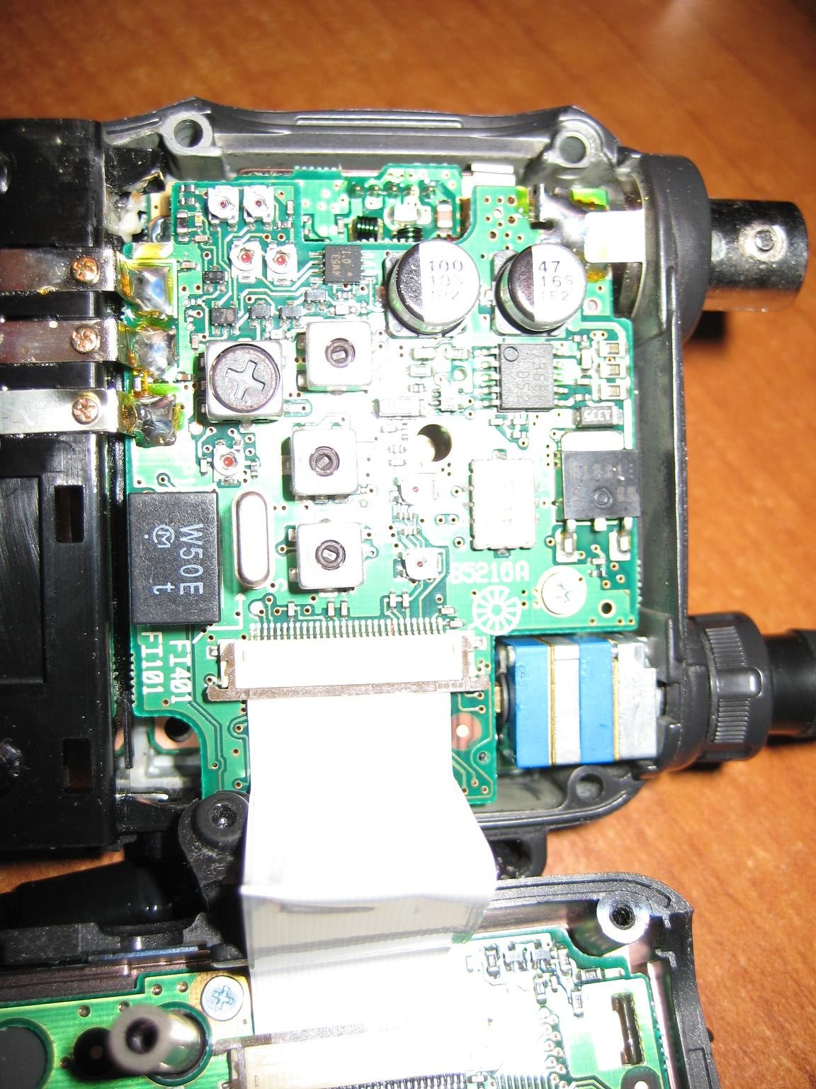 Icom Handheld Dual-Band Radio Mod : 3 Steps - Instructables