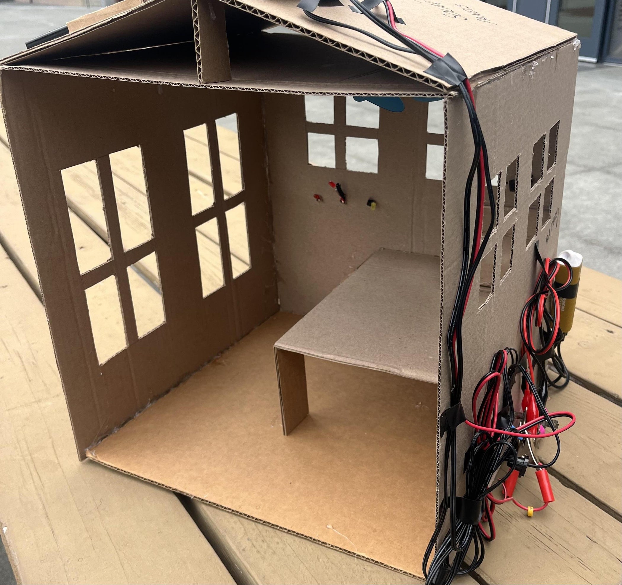 How to Make a Solar House : 10 Steps - Instructables