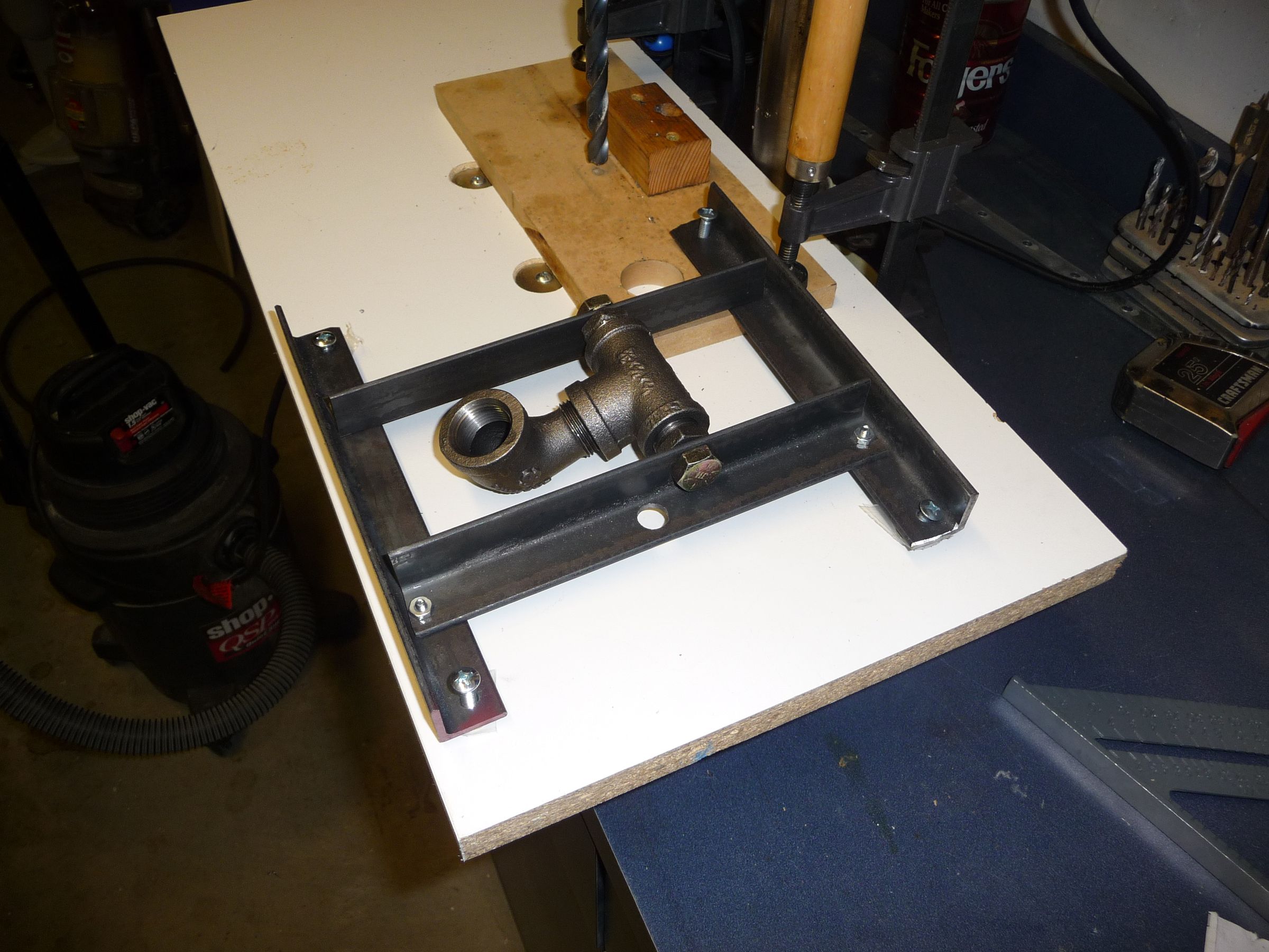 Sliding Ceiling TV Mount : 9 Steps (with Pictures) - Instructables