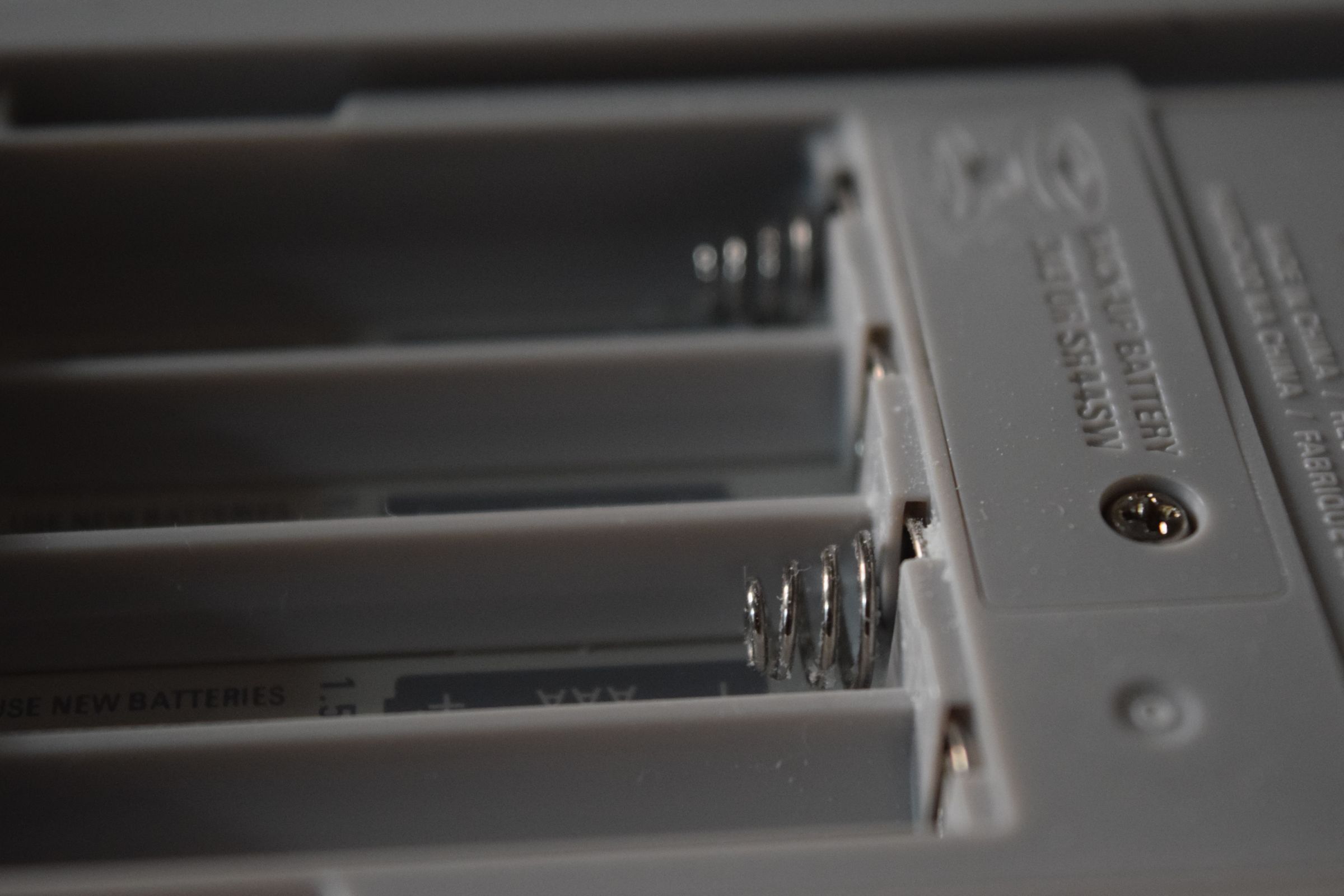 How to Remove Battery Acid : 3 Steps (with Pictures) - Instructables