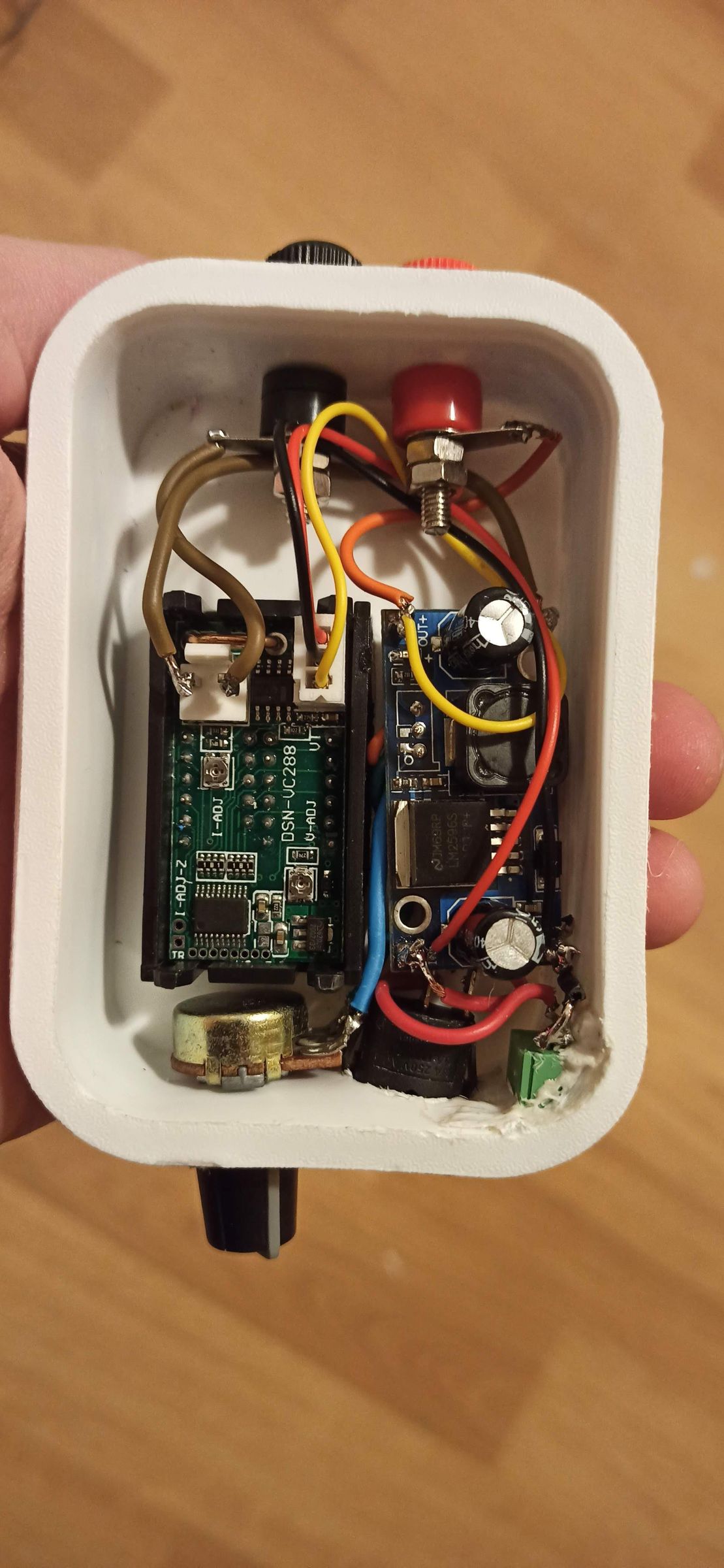 Small Portable Variable Power Supply : 5 Steps (with Pictures ...