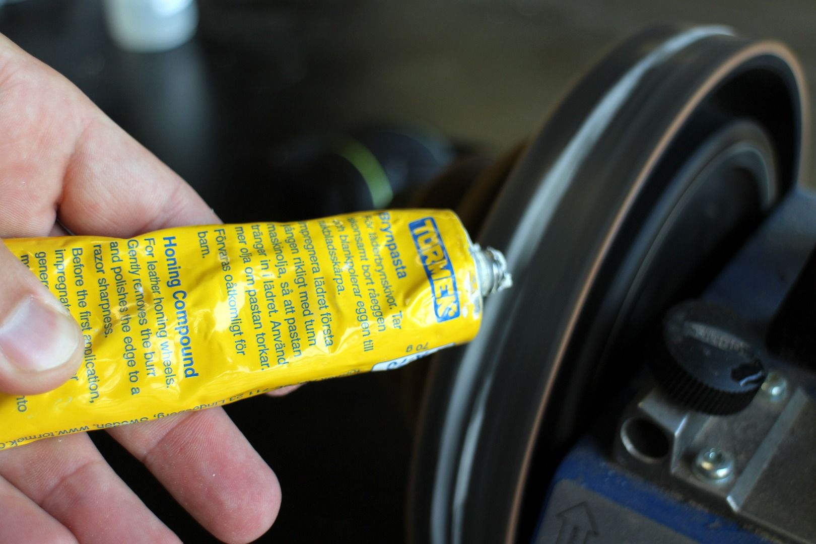 How to Shave With an Axe : 11 Steps (with Pictures) - Instructables