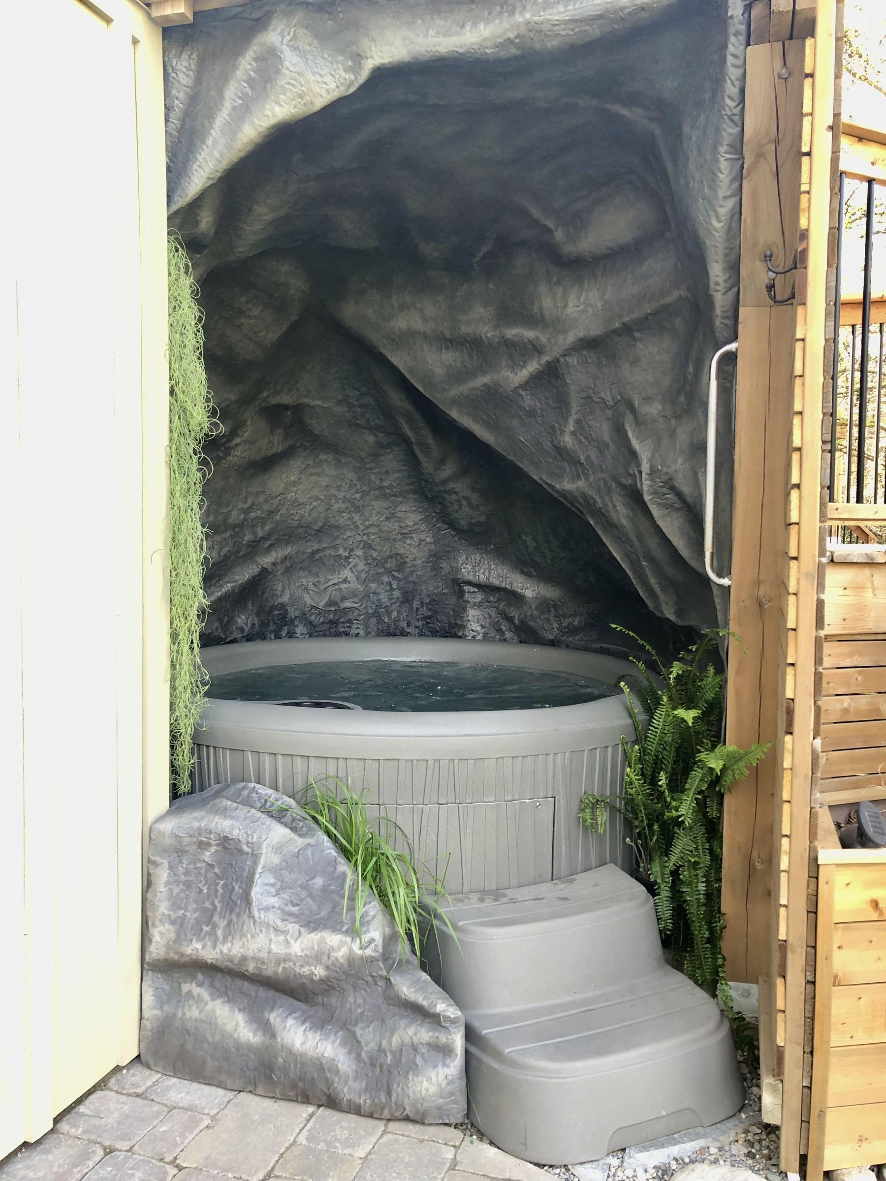 How to Make a Fake (but Realistic) Rock Cave! : 7 Steps (with Pictures ...