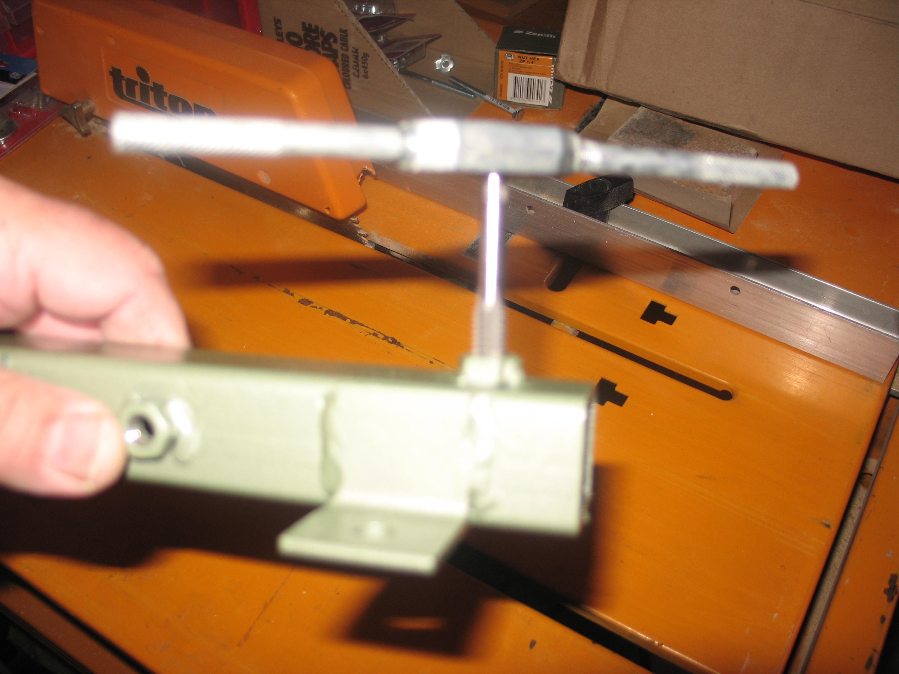 Sharpening Jig for Turning Chisels : 8 Steps (with Pictures ...